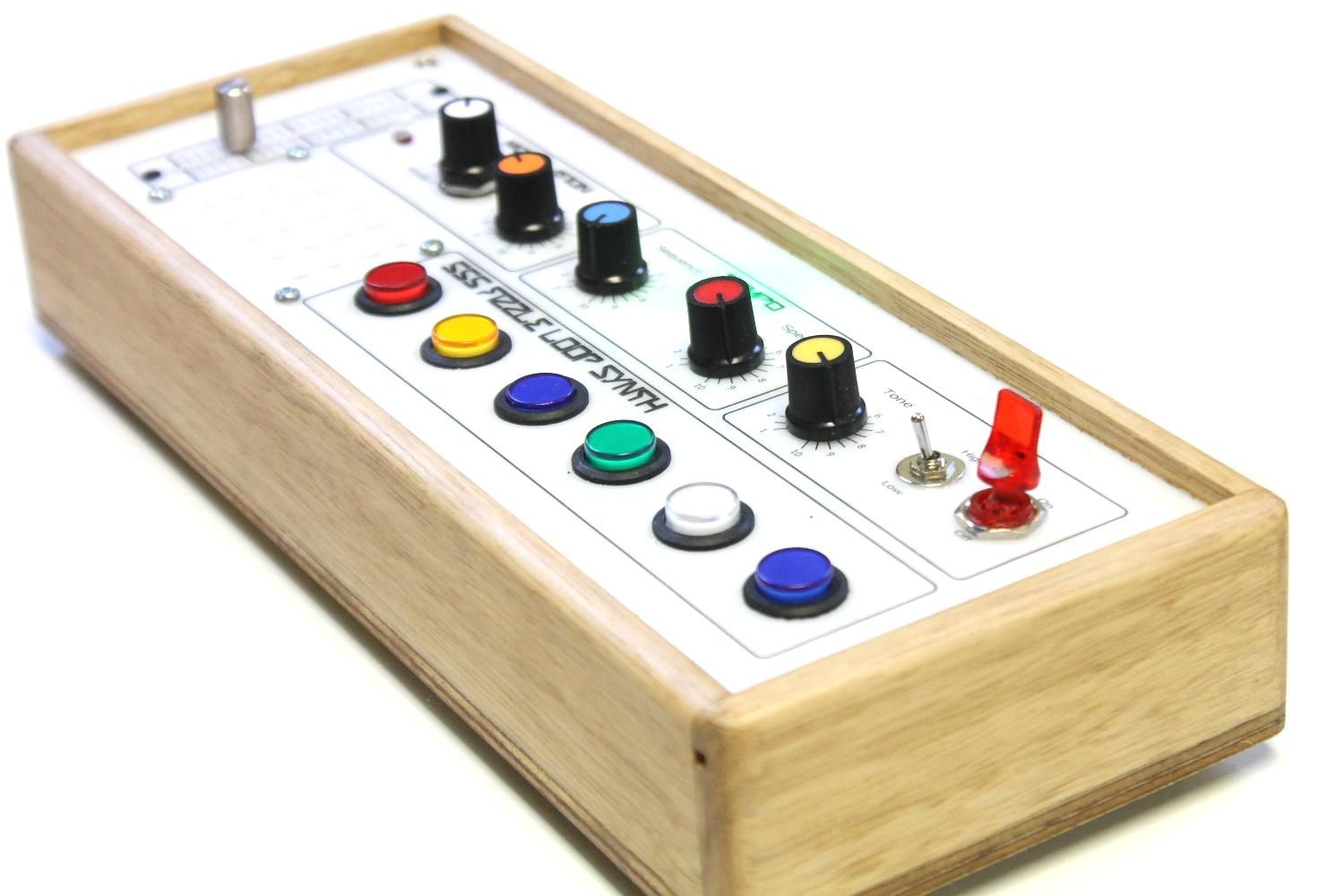 555 Fizzle Loop Synth V4 : 12 Steps (with Pictures) - Instructables