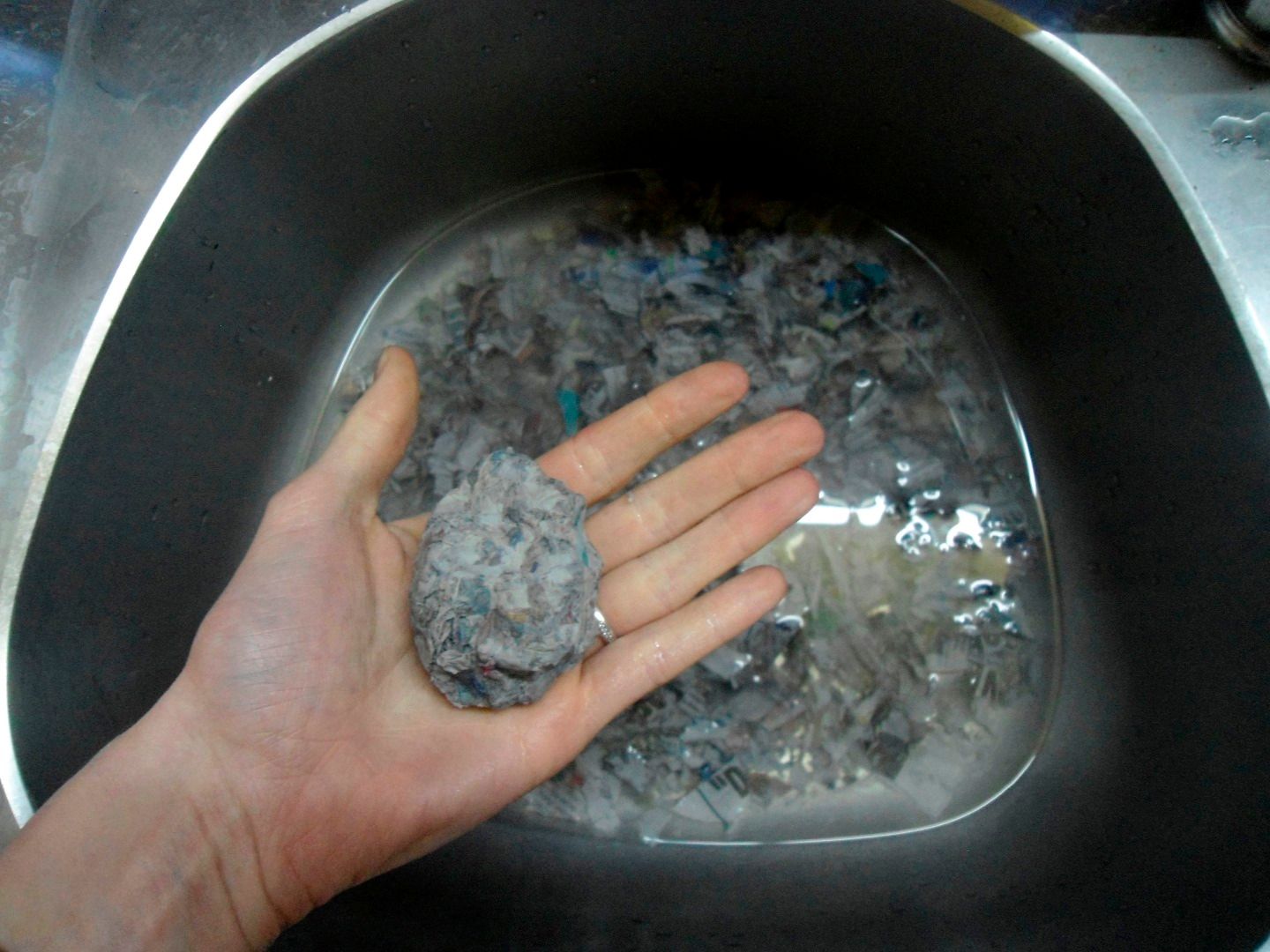 Paper Pulp Molding : 8 Steps (with Pictures) - Instructables