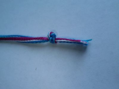 Braiding Wheel Friendship Bracelets : 5 Steps (with Pictures ...