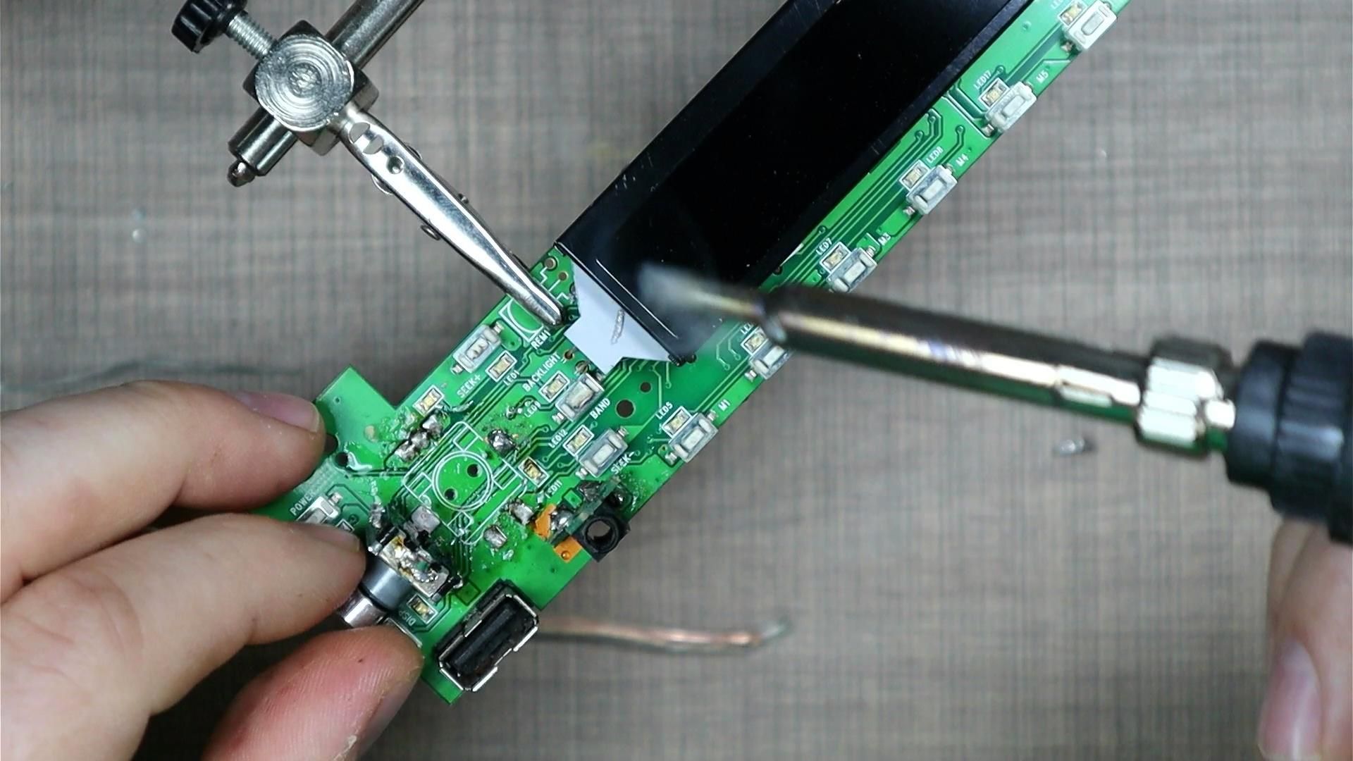 How to Replace the Rotary Encoder on a Car Radio : 5 Steps (with ...