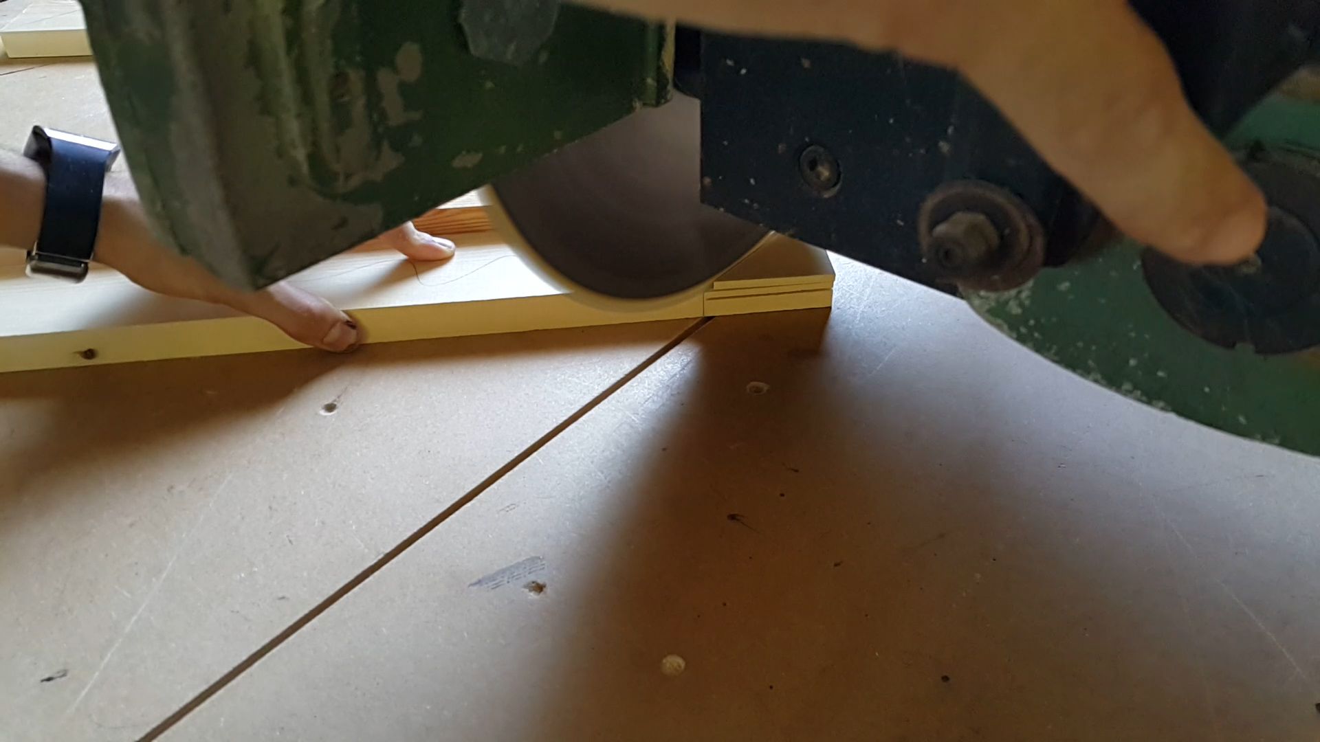 Mitre Bridle Joint for Picture Frames : 9 Steps (with Pictures ...