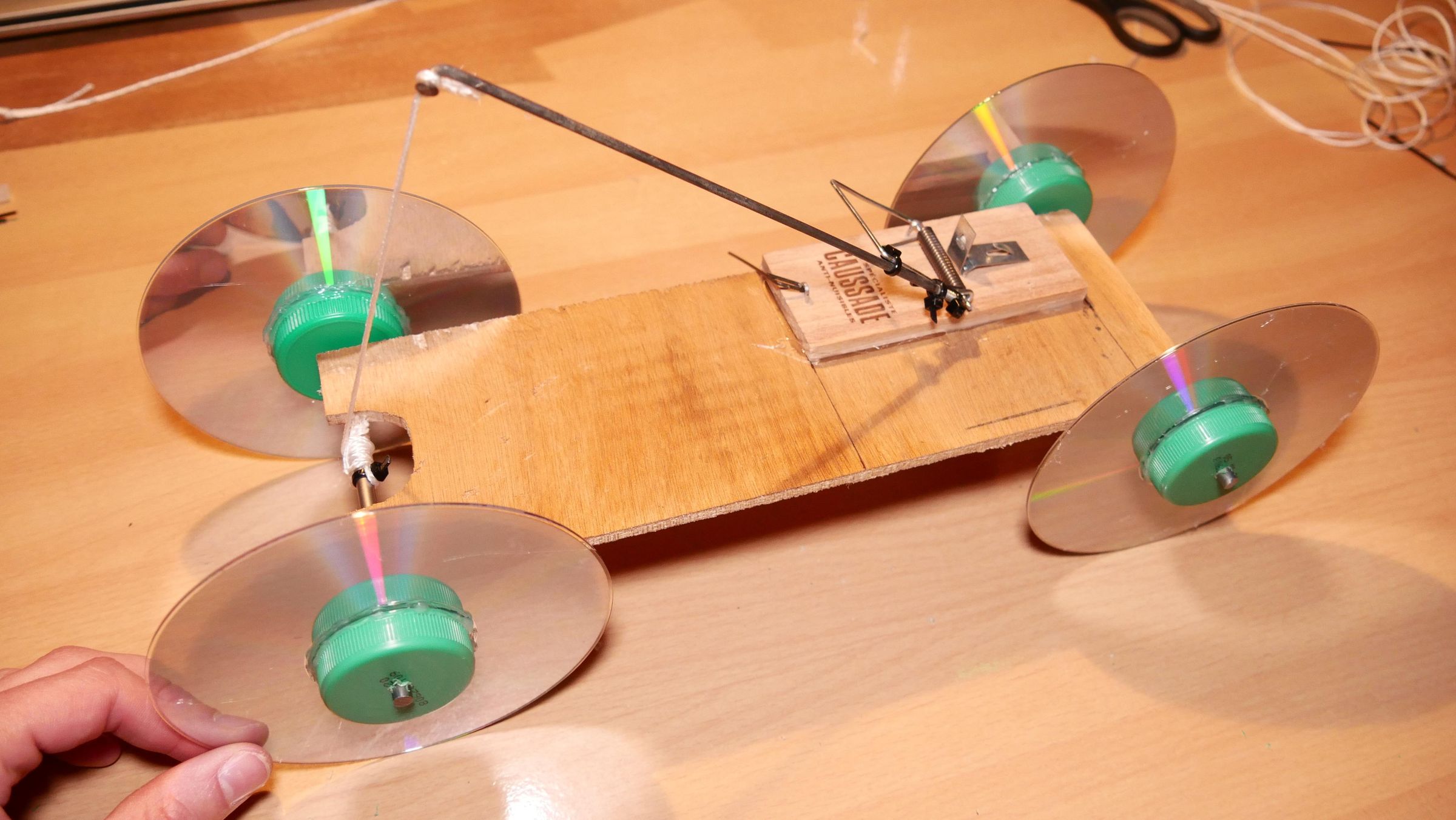 4 Steps MOUSETRAP CAR (1/240 Mechanical Advantage) : 5 Steps (with ...