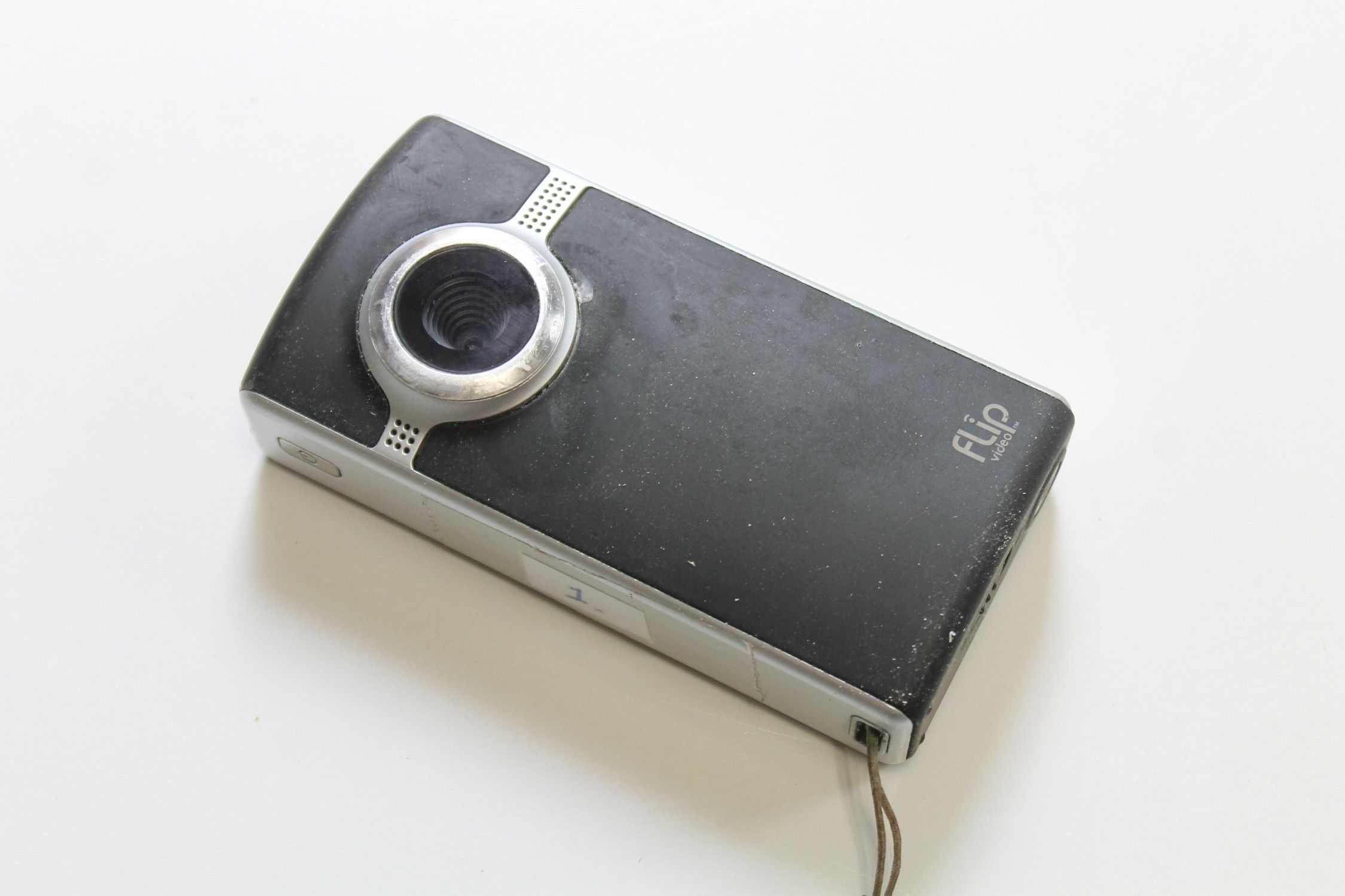 How to Clean Sticky Rubber : 4 Steps (with Pictures) - Instructables