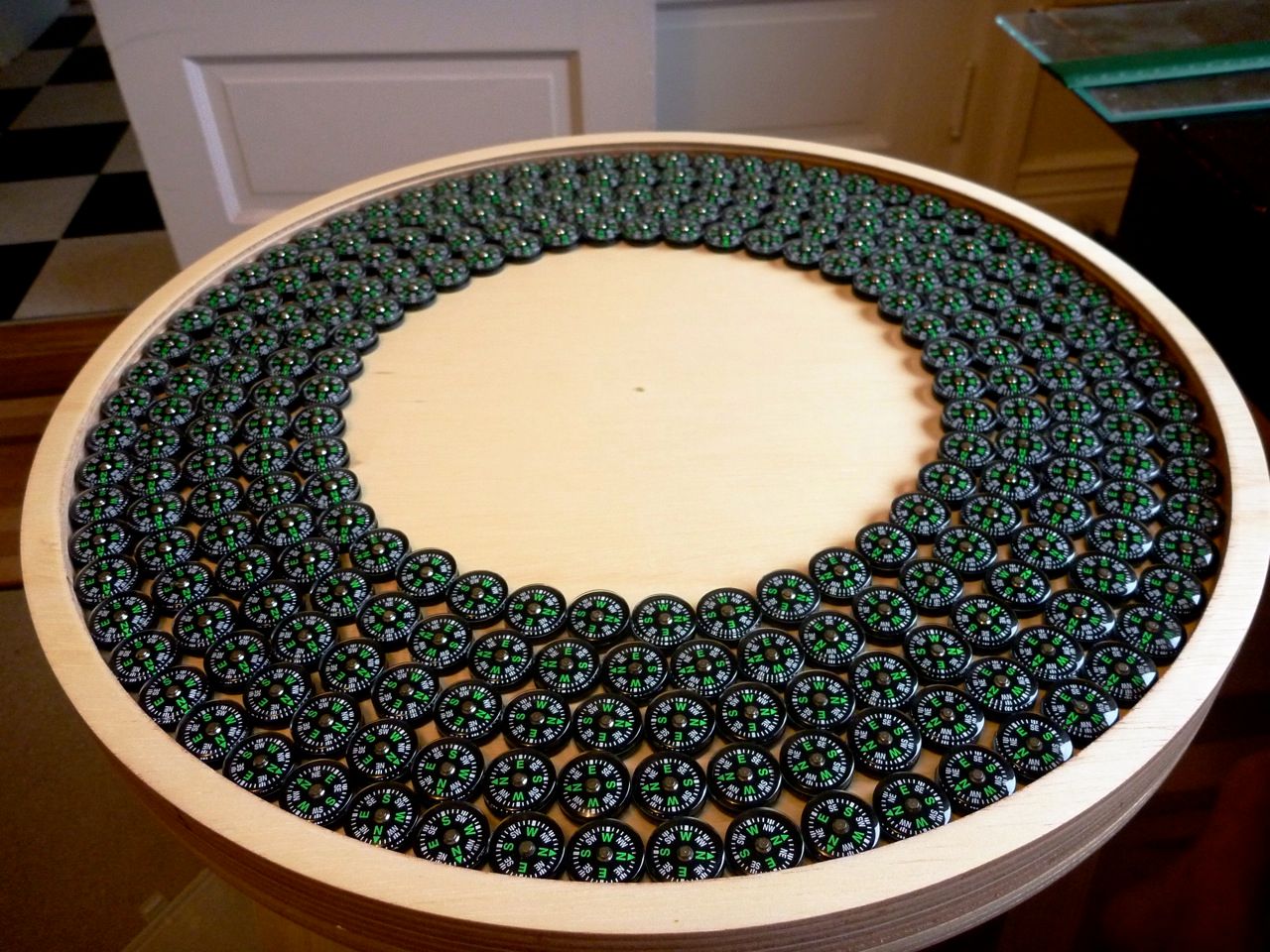 Compass Table : 11 Steps (with Pictures) - Instructables