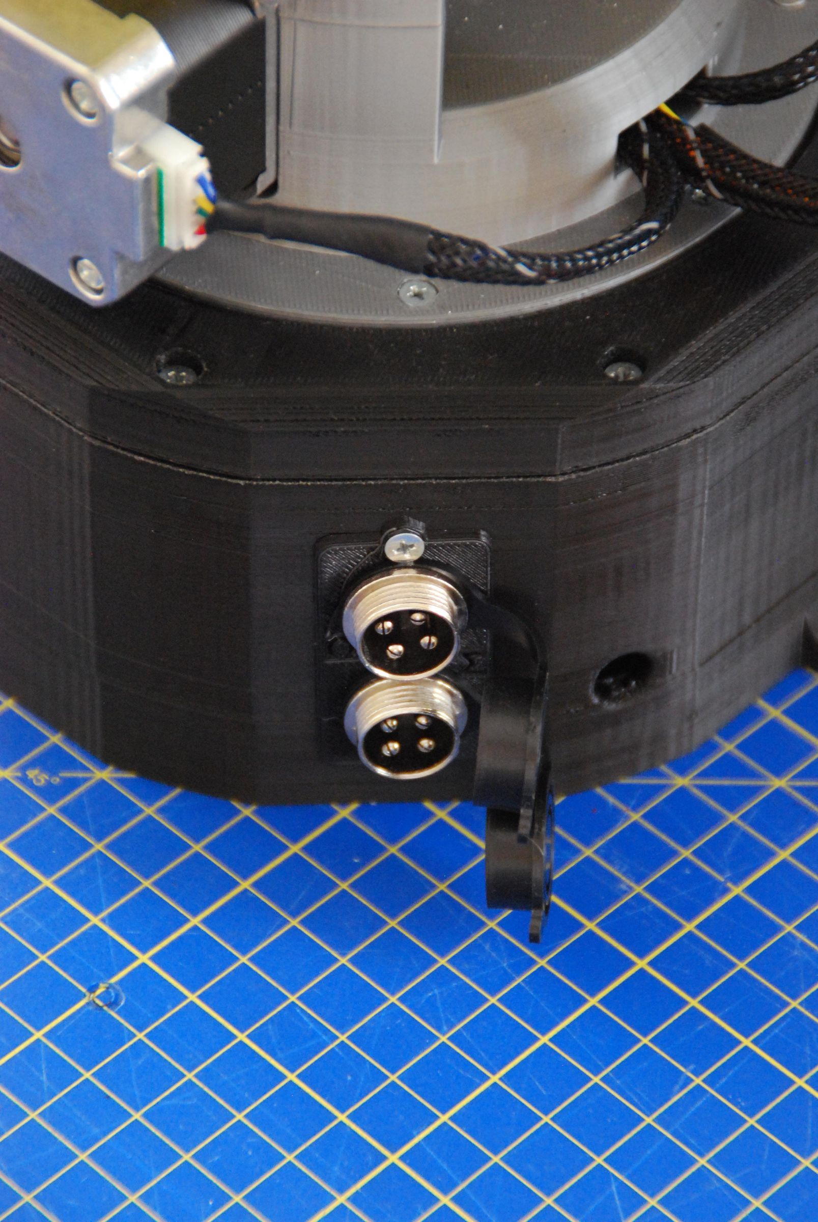 KAUDA Robotic Arm : 12 Steps - Instructables