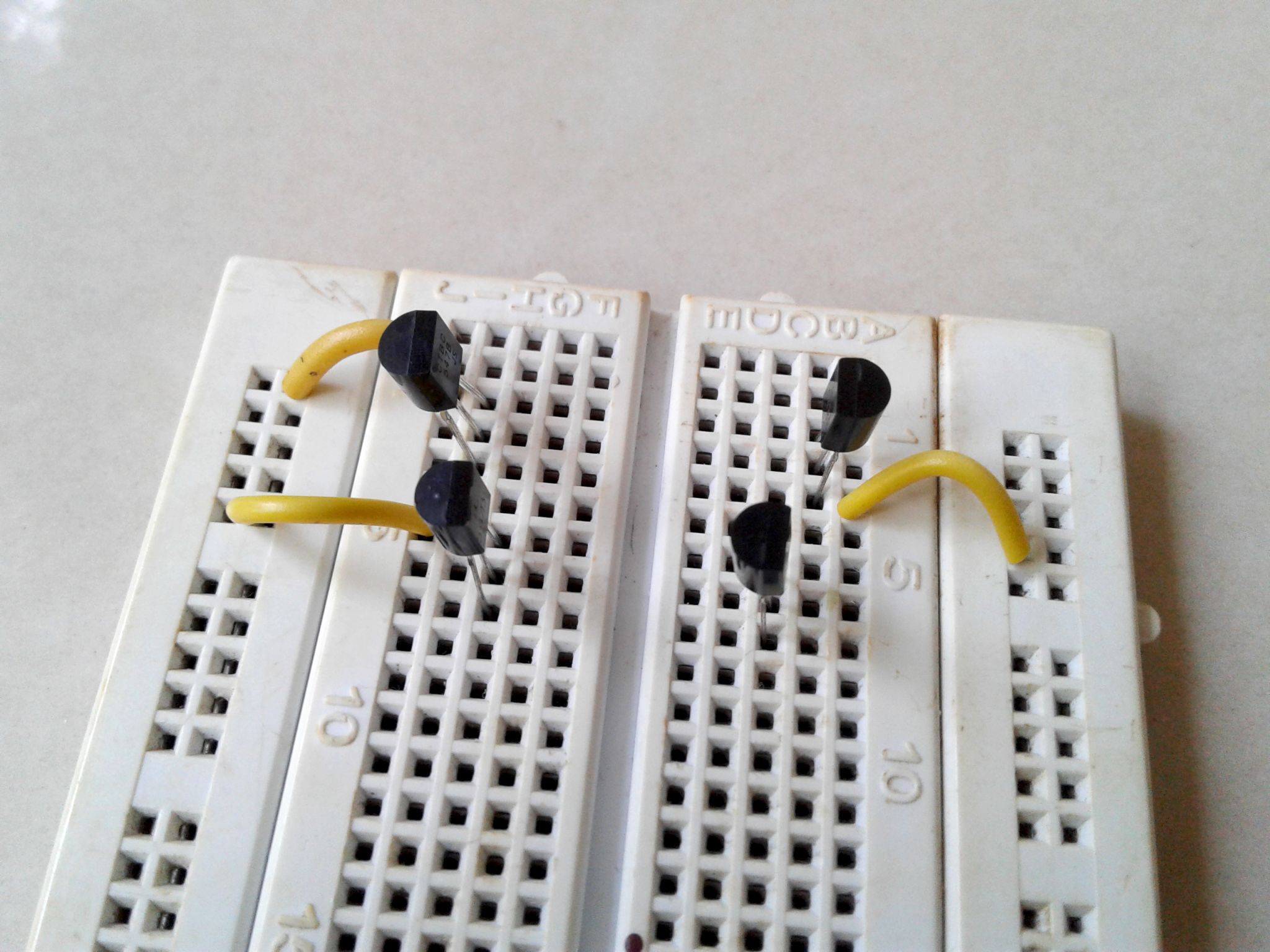 BCD Counter Using Discrete TRANSISTORS : 16 Steps - Instructables