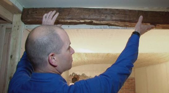 How to Install a Faux Beam : 7 Steps - Instructables