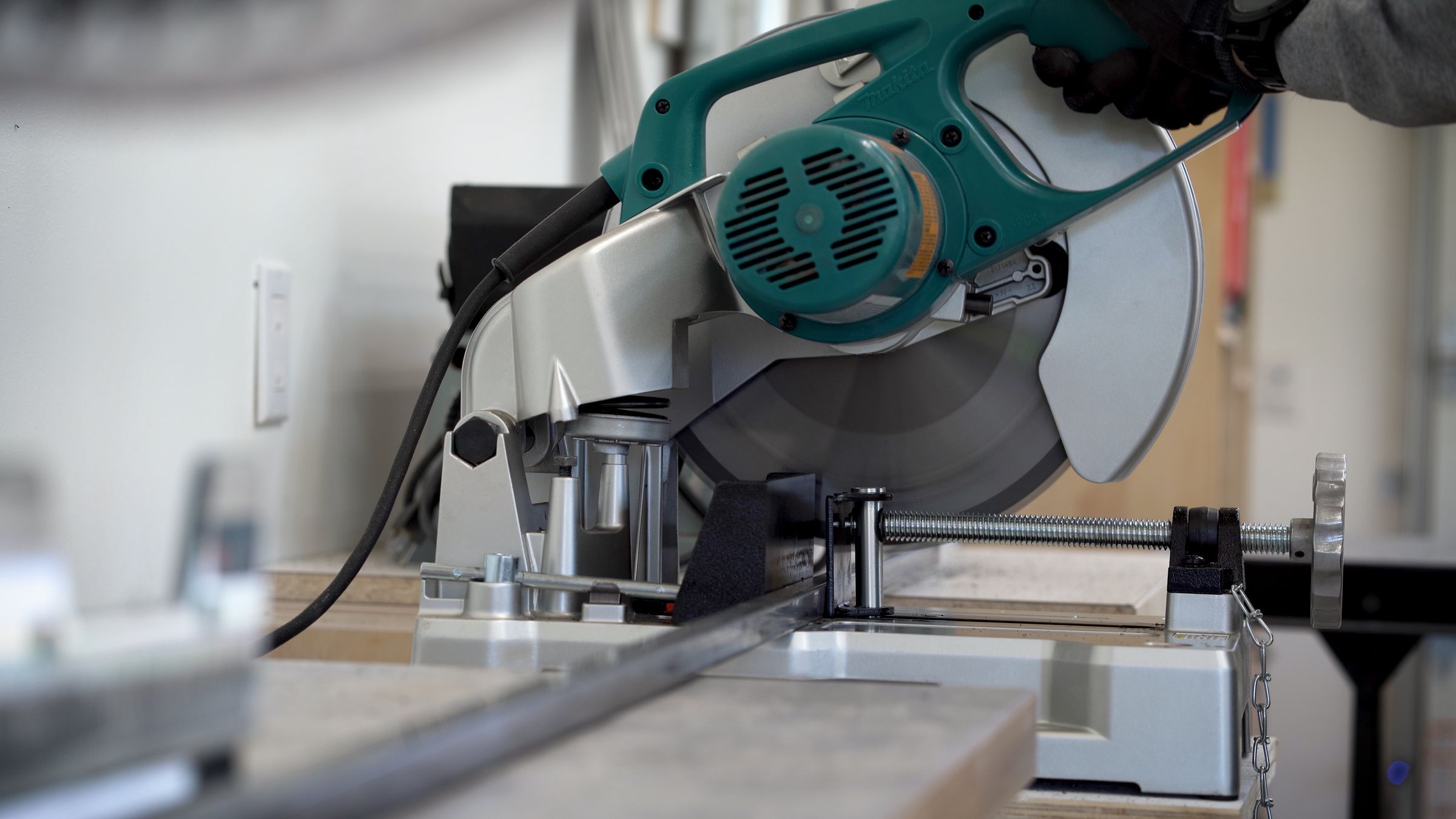 Fake Live Edge Table : 19 Steps (with Pictures) - Instructables