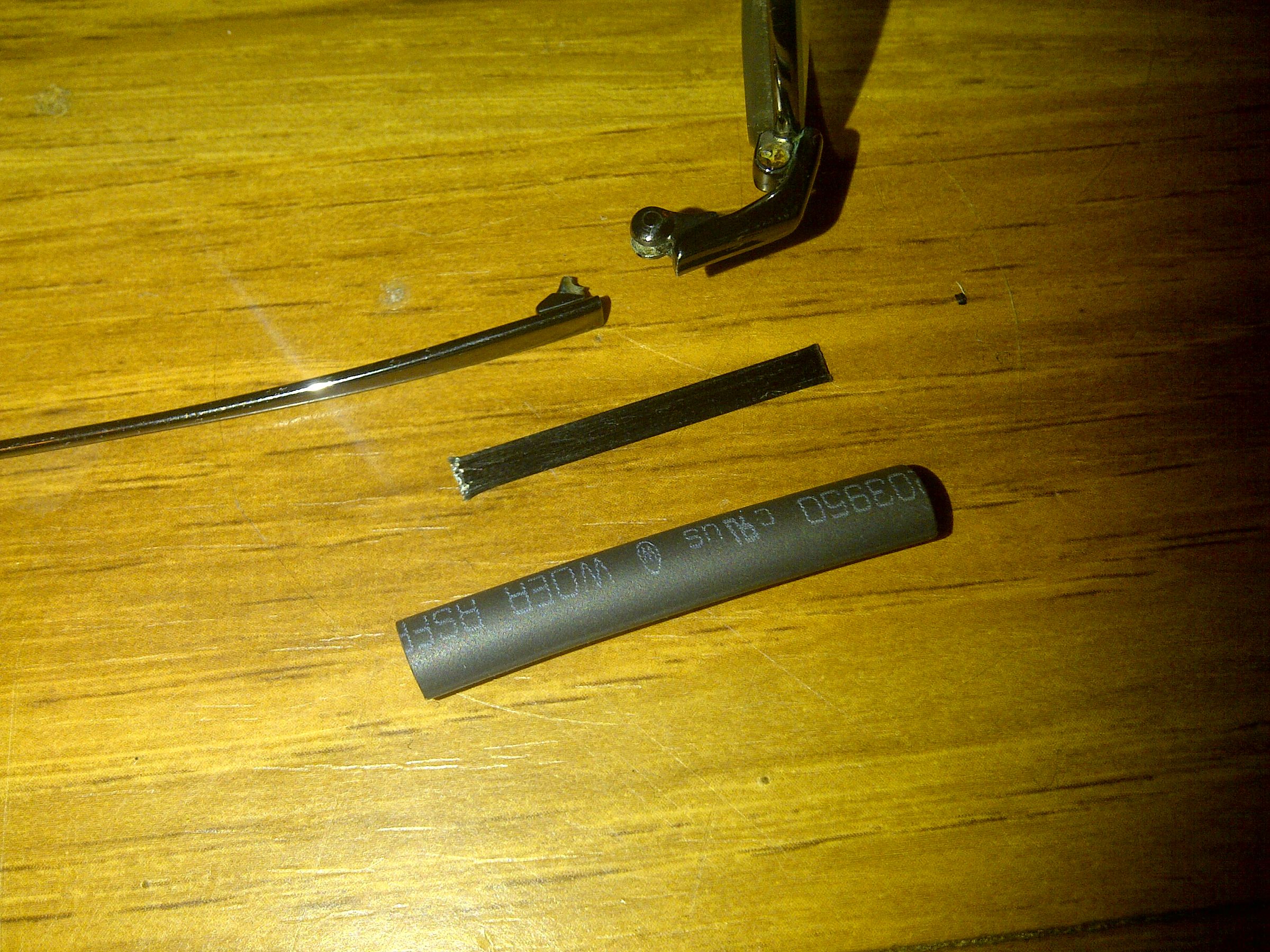 How to Repair a Broken Hinge on Your Glasses - NerdVision V1.0 : 4 ...