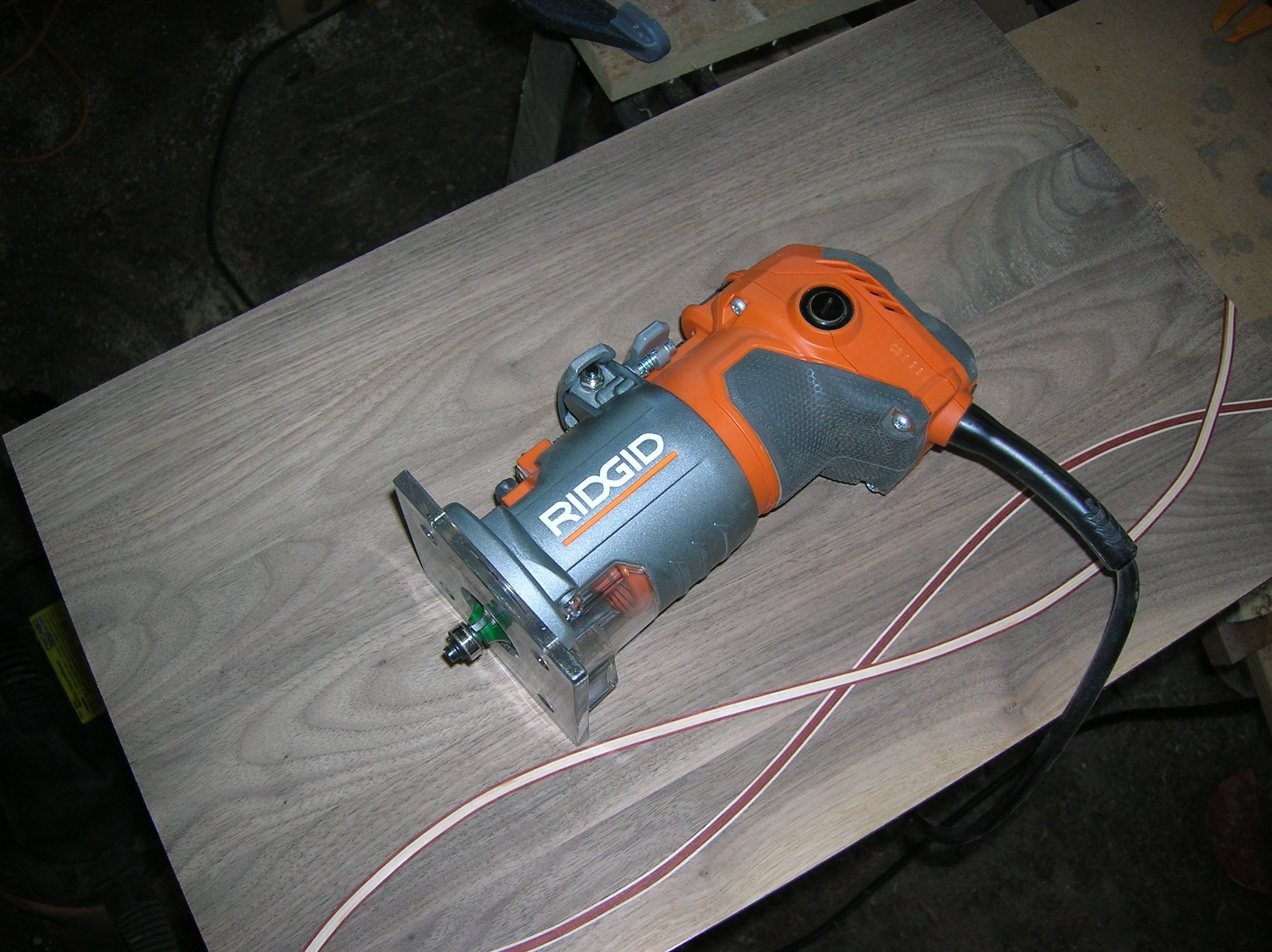 A Unique Style of Cutting Board : 28 Steps (with Pictures) - Instructables