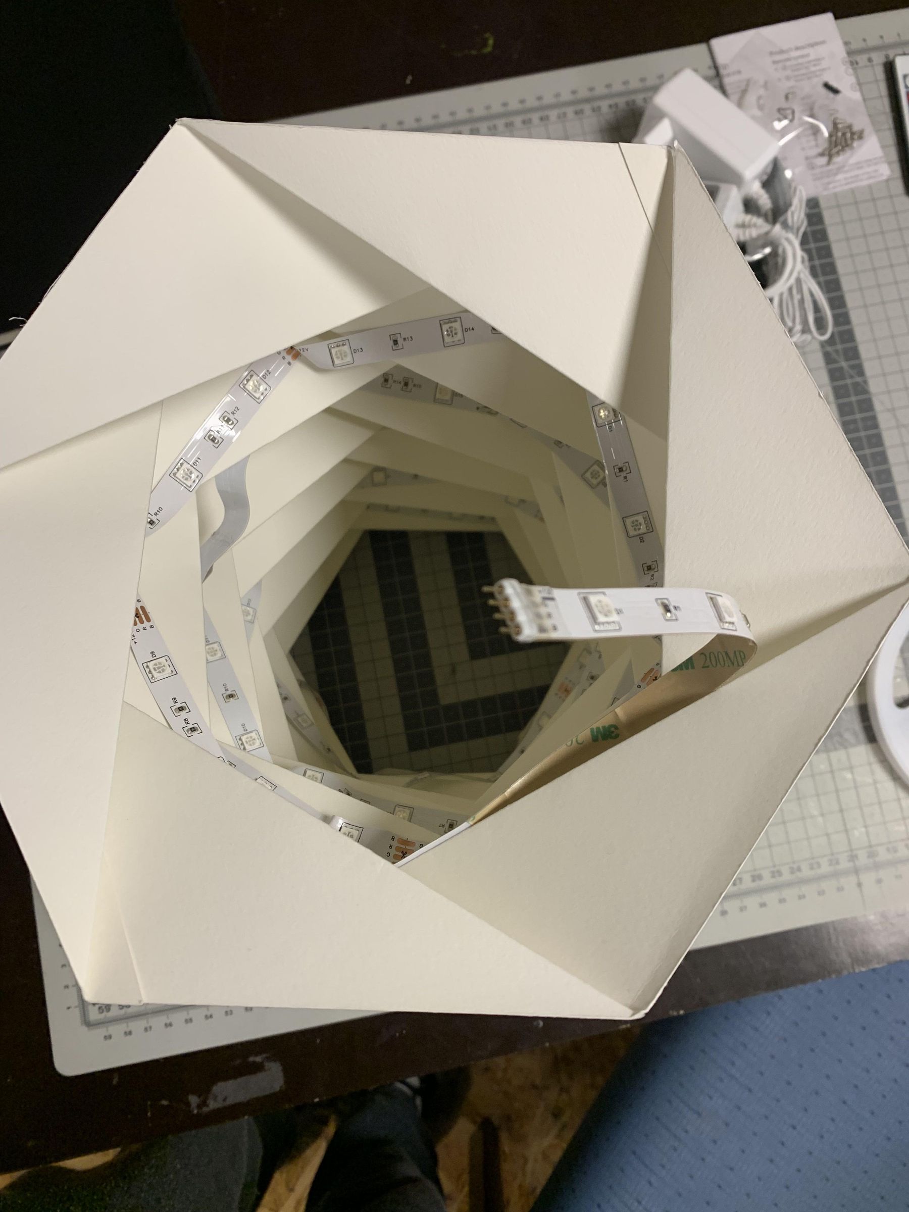 Flat Foldable Paper Lamp : 10 Steps (with Pictures) - Instructables