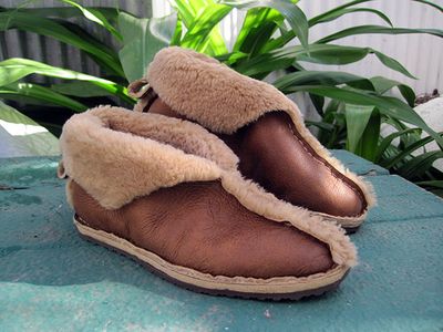 Simple Shearling Boots : 8 Steps (with Pictures) - Instructables