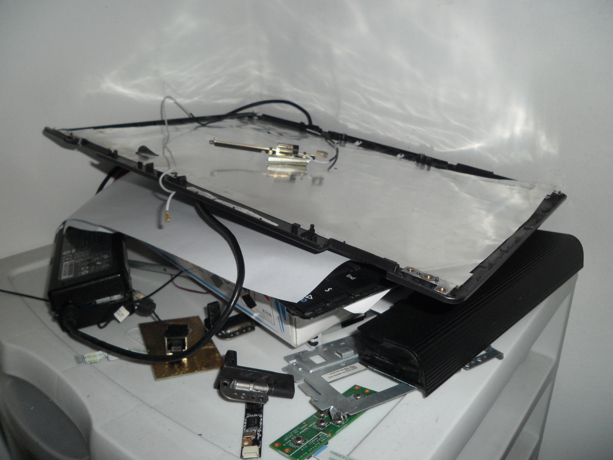 Laptop to Desktop Conversion : 8 Steps (with Pictures) - Instructables