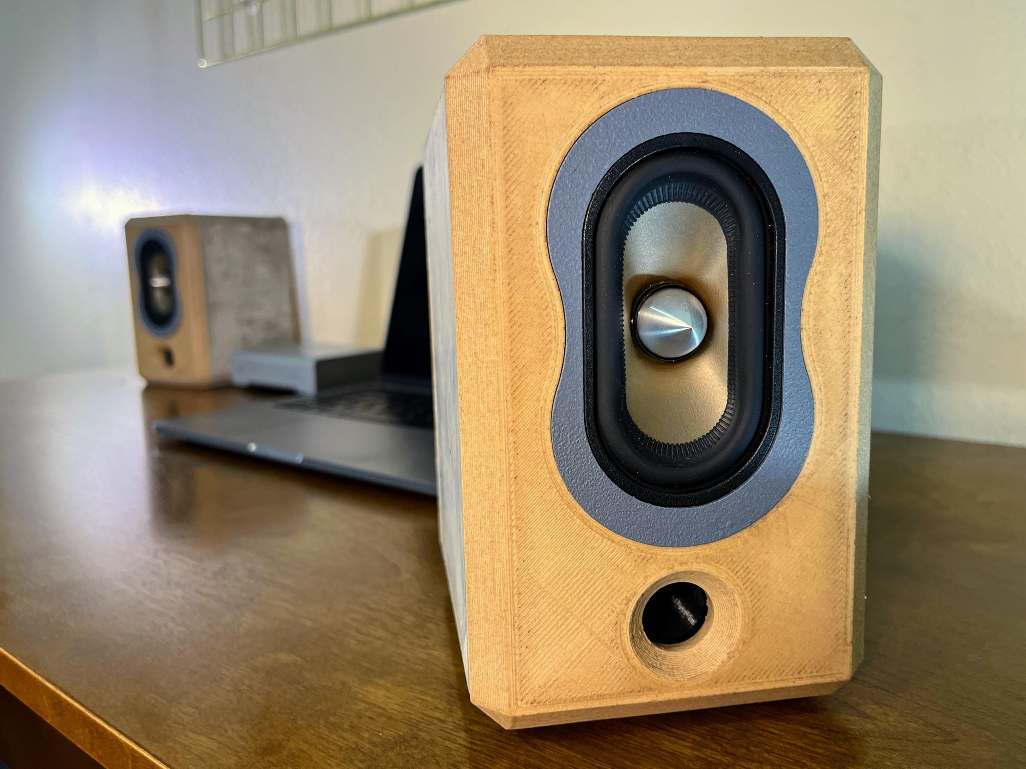 Design and Build *Truly* Hi-Fi Desktop Speakers Using Concrete and 3D ...