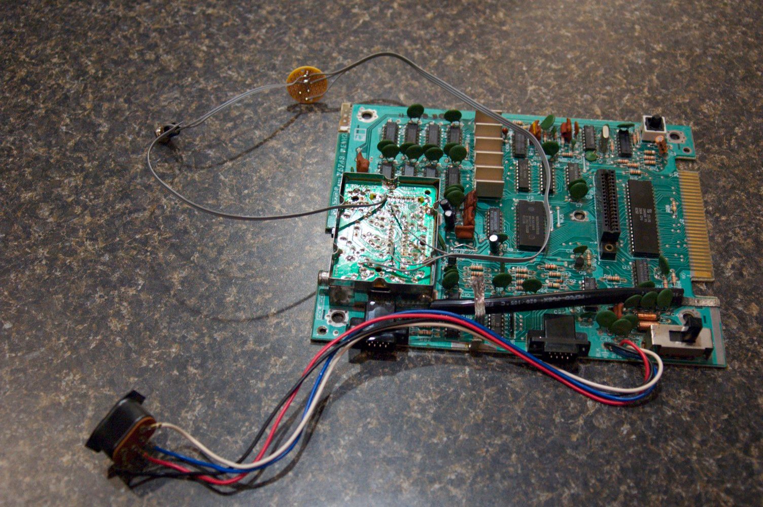 ColecoVision Composite Video : 5 Steps - Instructables