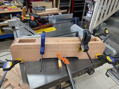 An Upgraded Woodworking Bench : 16 Steps (with Pictures) - Instructables