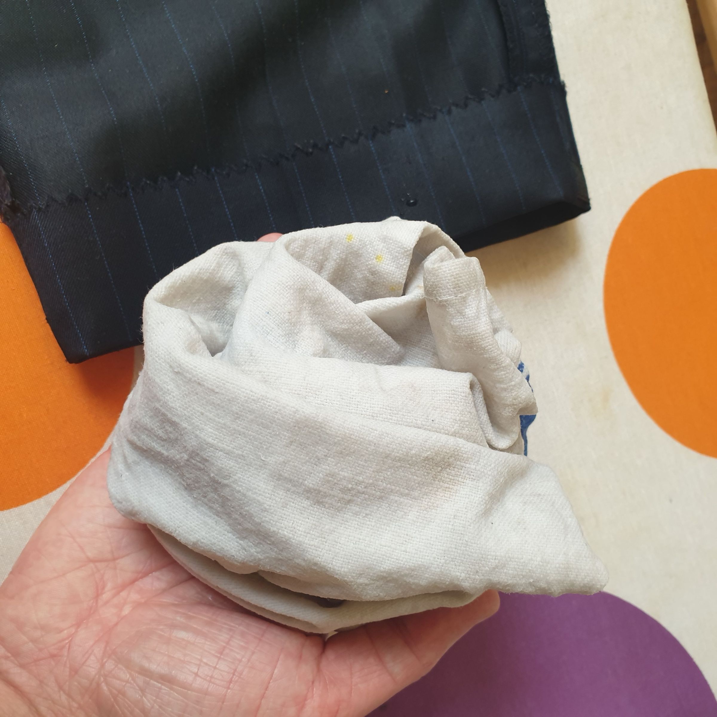 How to Use Hemming Tape (Wonderweb/Wundaweb) on Trousers : 5 Steps ...