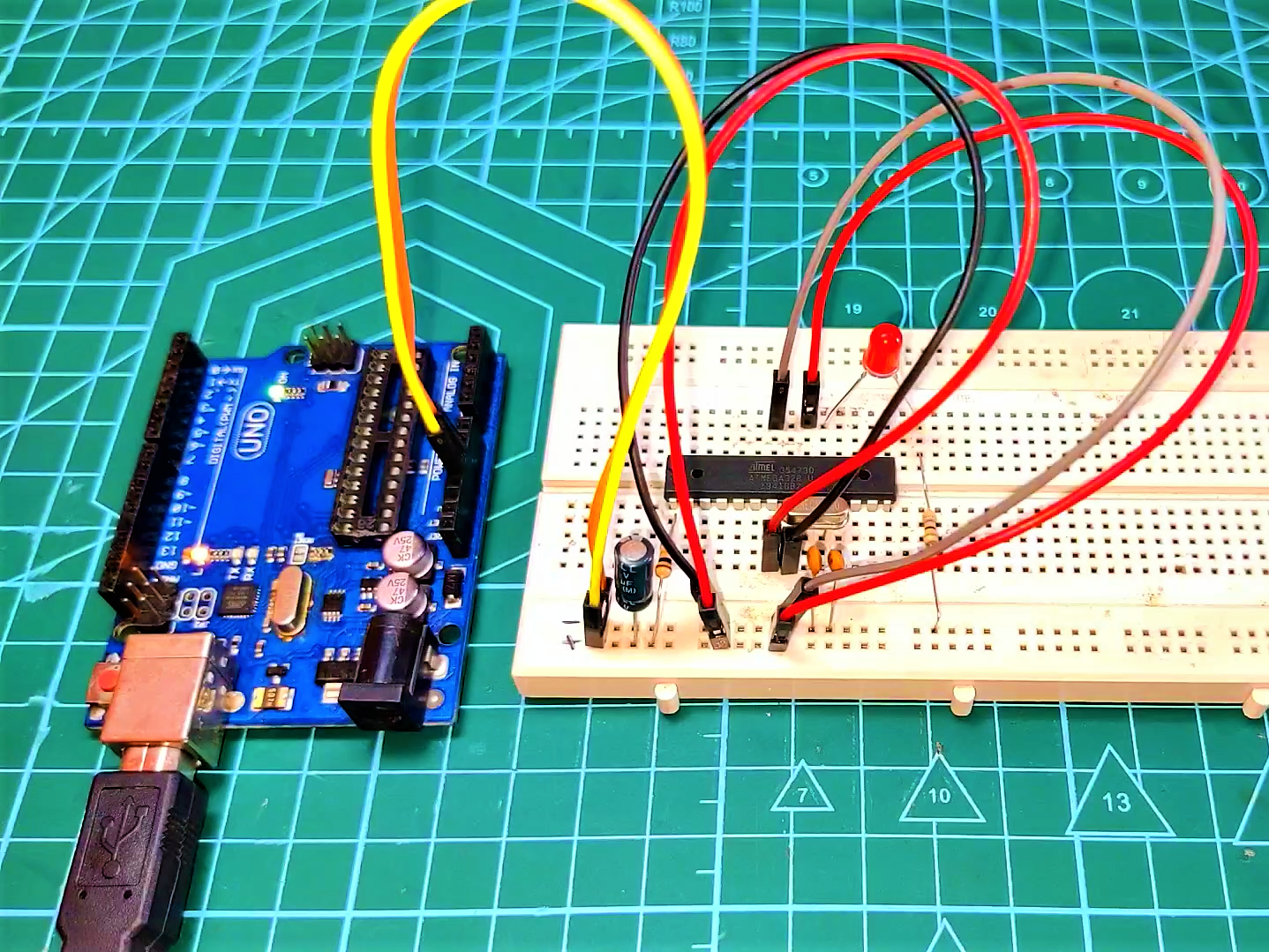 Diy Arduino Uno on Breadboard Using ATmega328-P Microcontroller : 3 ...