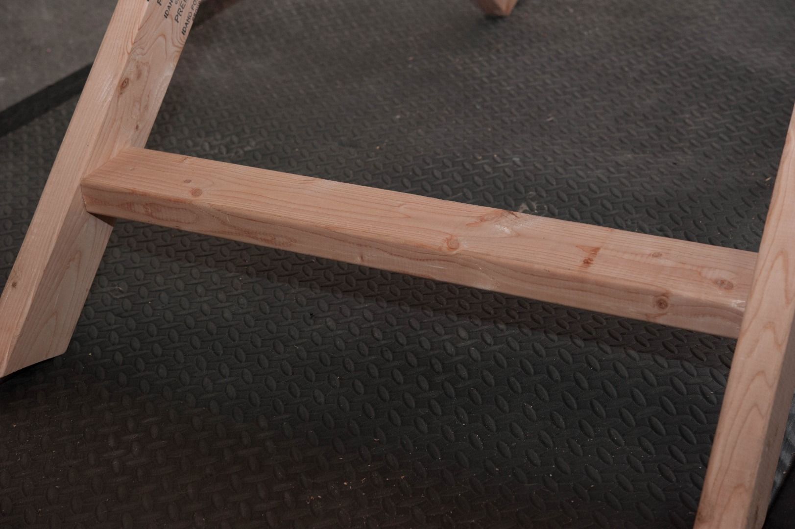 Folding Project Table : 5 Steps (with Pictures) - Instructables