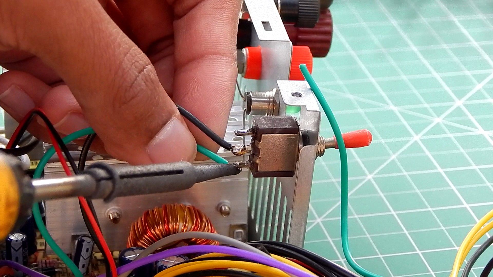 DIY Bench Power Supply With Old Computer SMPS : 13 Steps (with Pictures ...
