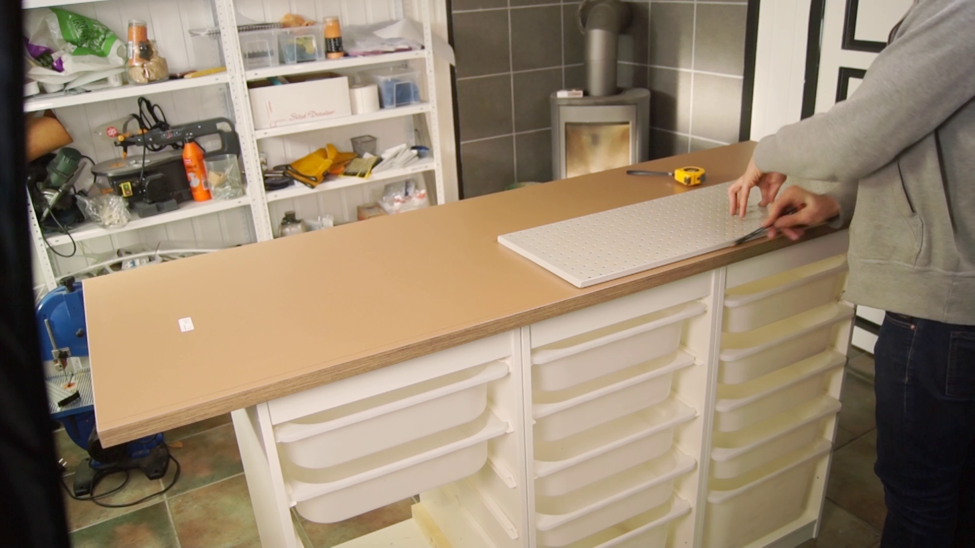 IKEA Hack: Practical Workbench : 11 Steps (with Pictures) - Instructables