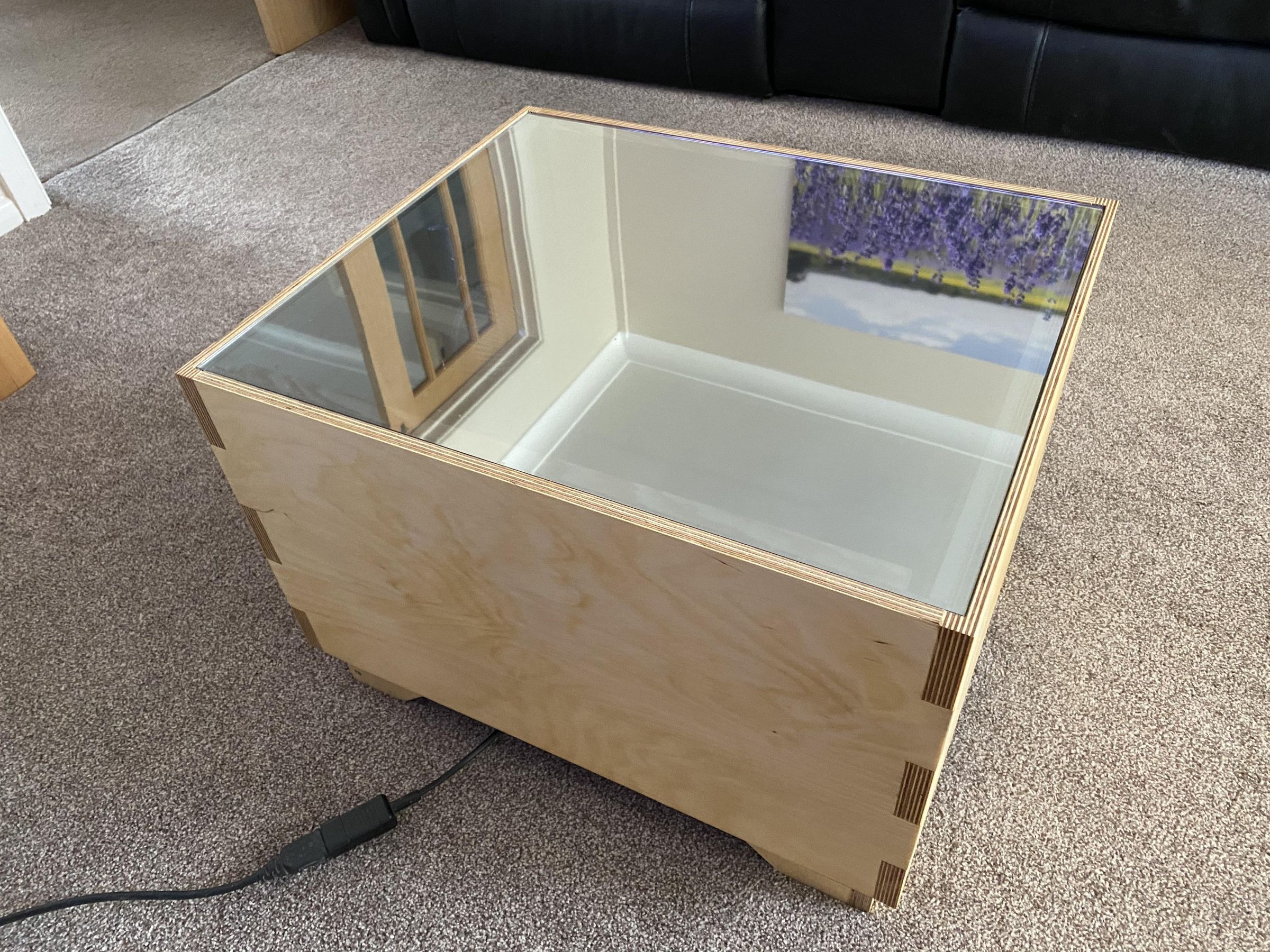 Deep Hole in a Small Box, a Different Take on the Infinity Mirror. : 10 ...