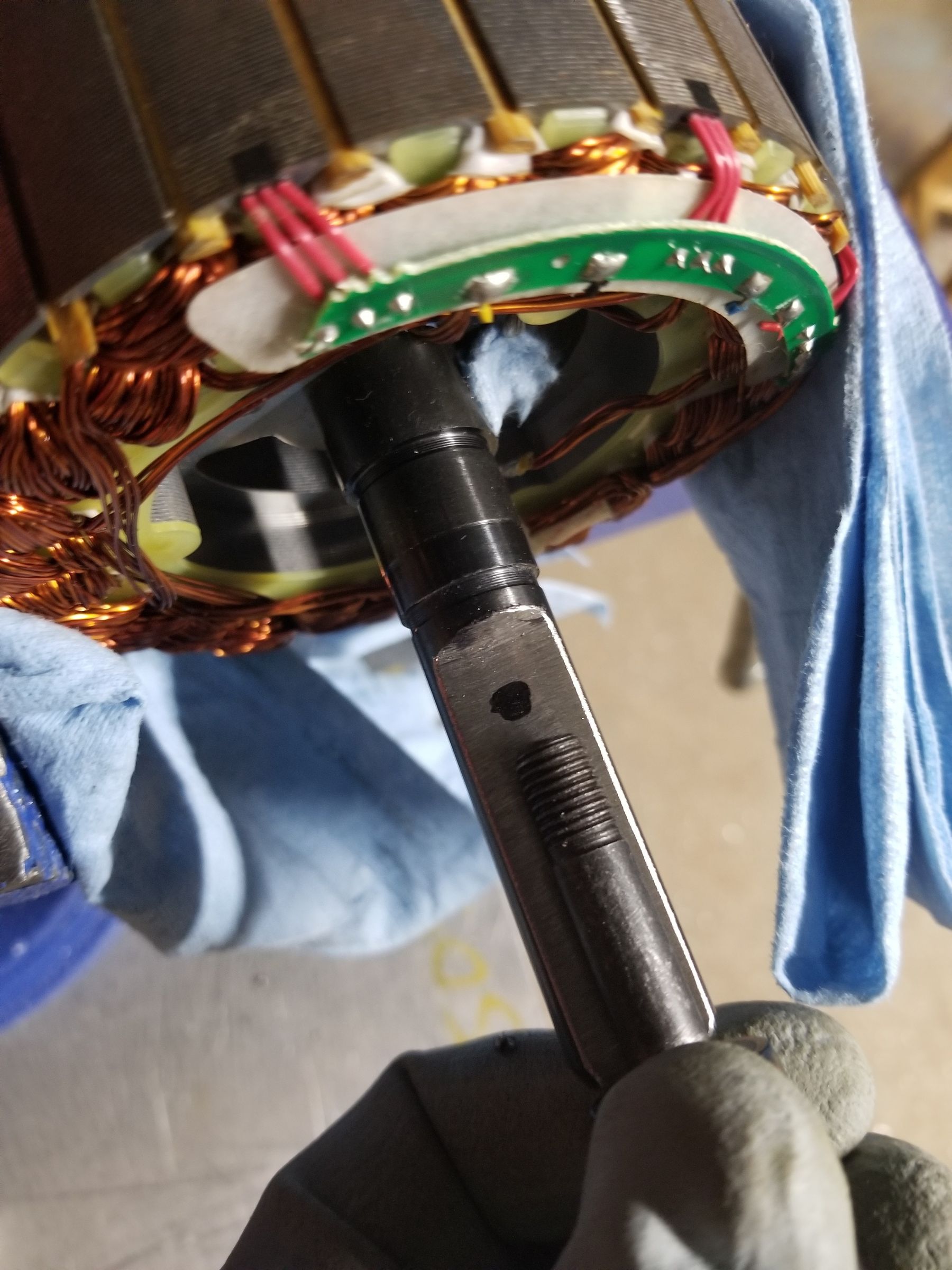 Mounting Hoverboard Wheels Securely and Easily Onto Stateboard ...