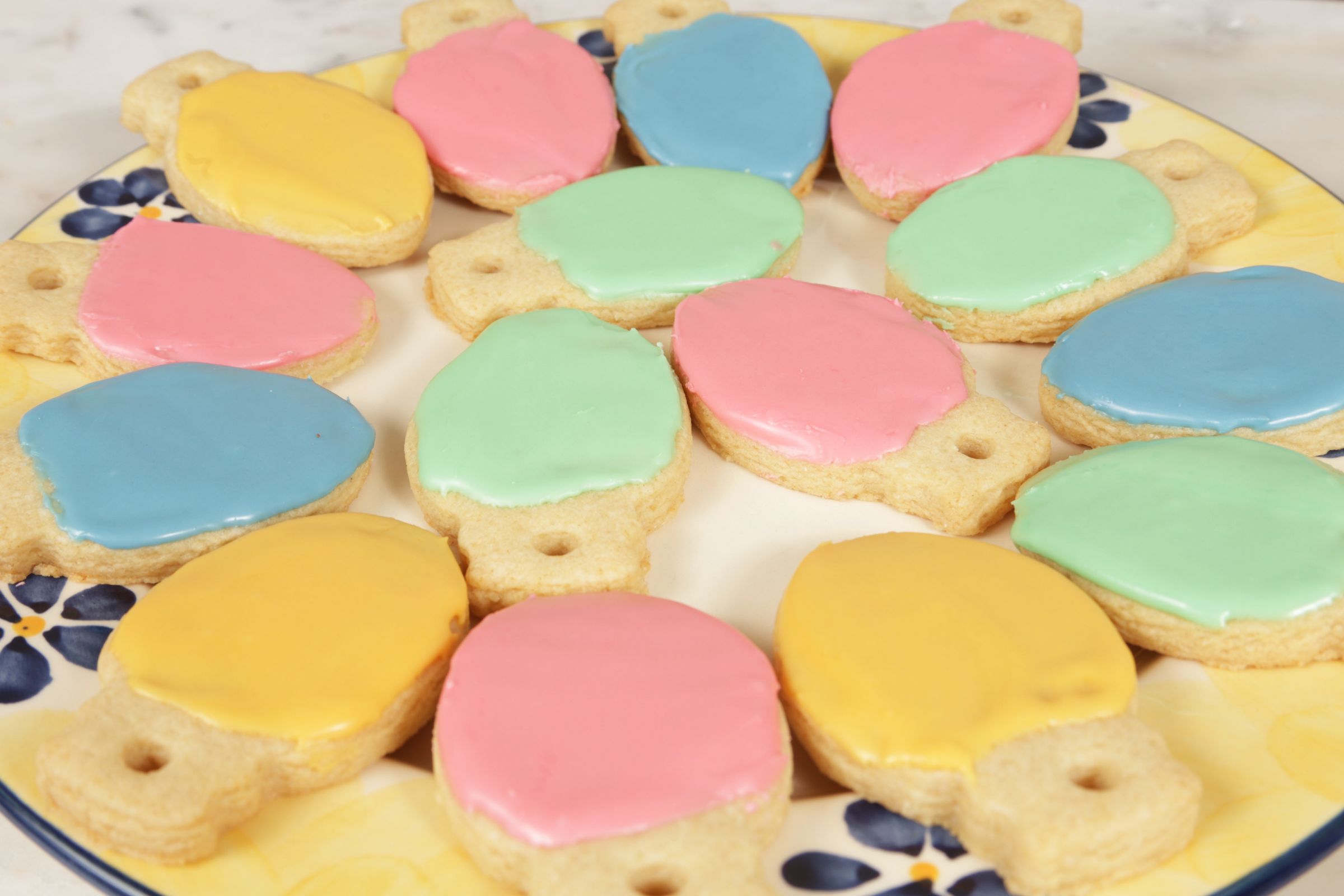 Stranger Things Cookies : 28 Steps (with Pictures) - Instructables