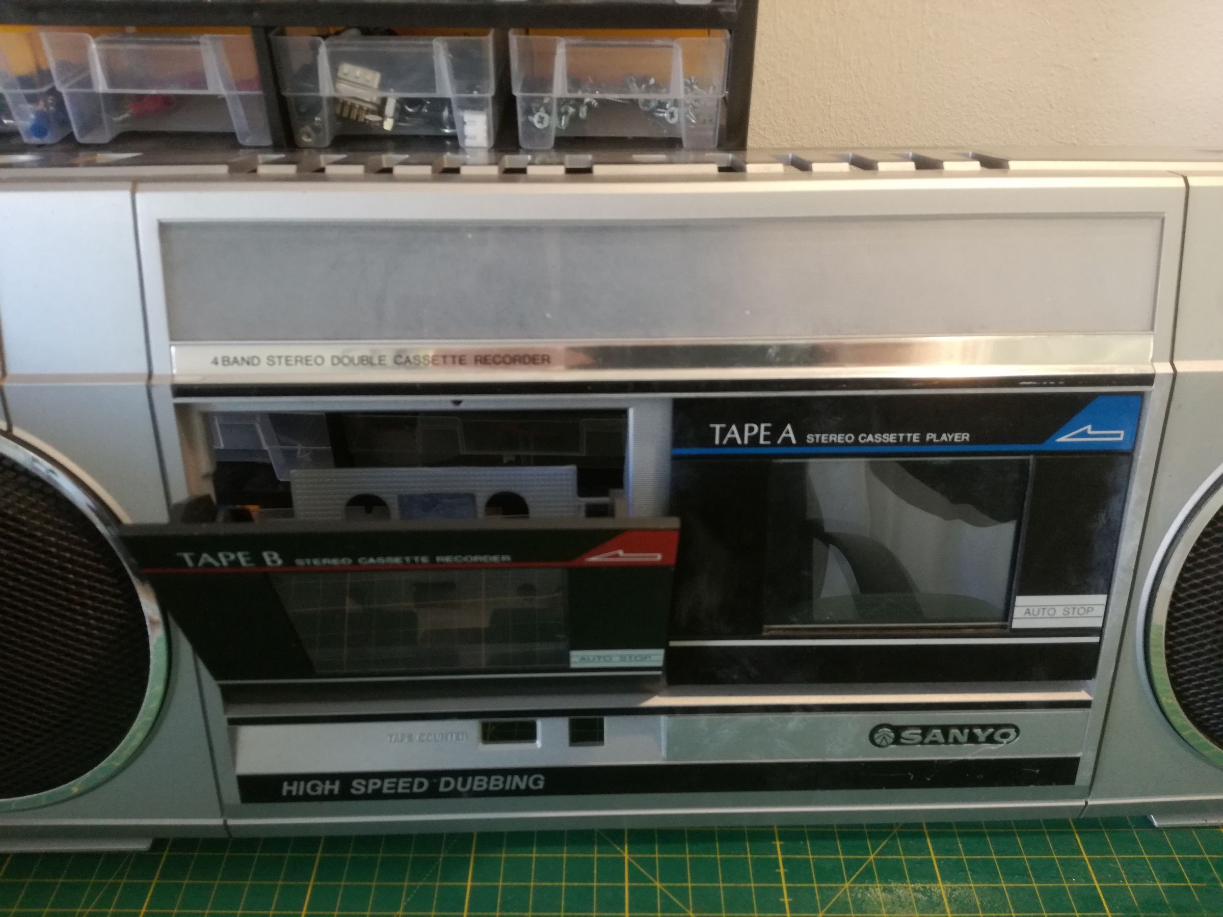 Remodeled 80s Boombox : 8 Steps (with Pictures) - Instructables
