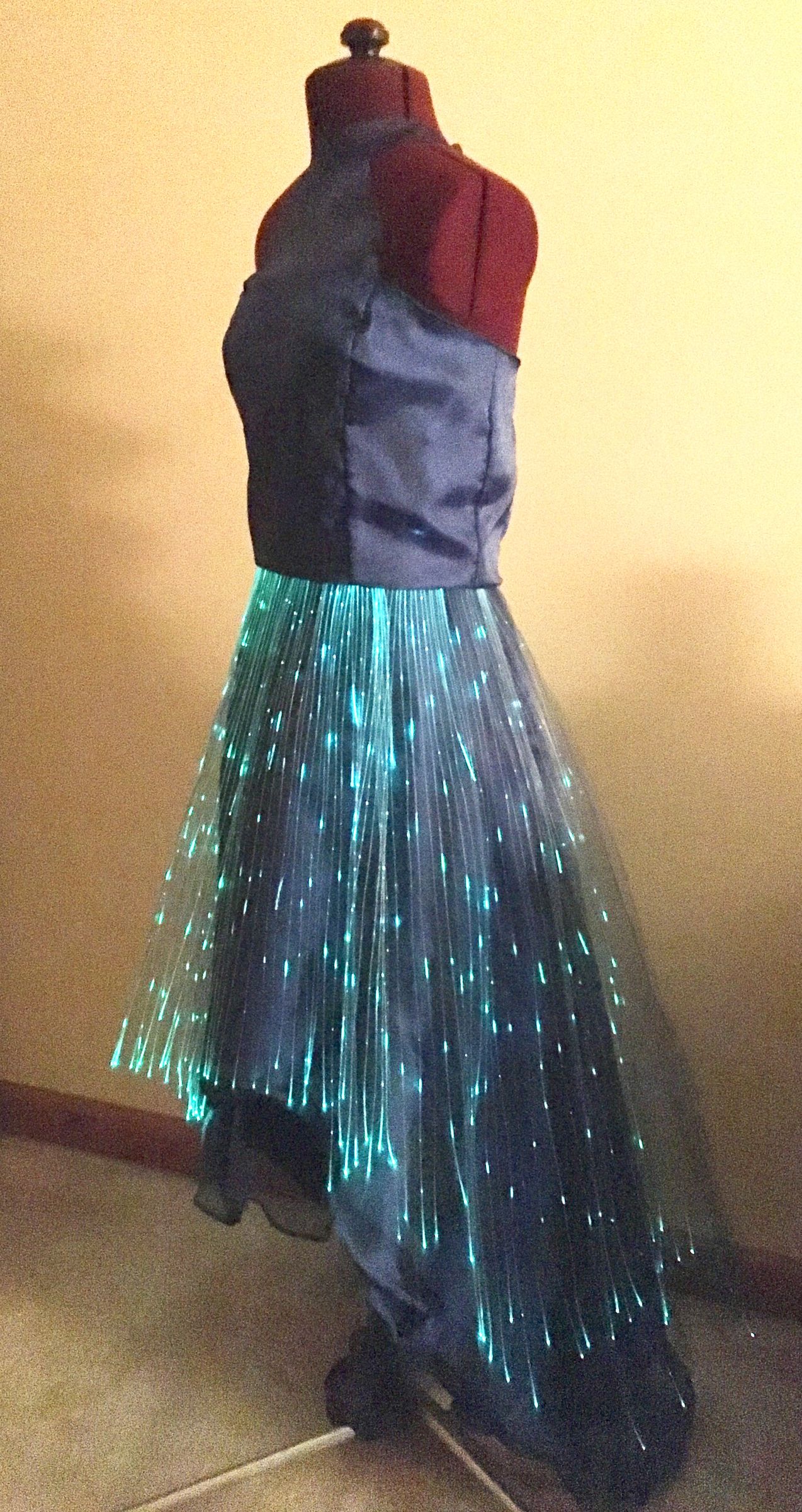 Color Changing Fiber Optic Fabric : 10 Steps (with Pictures ...