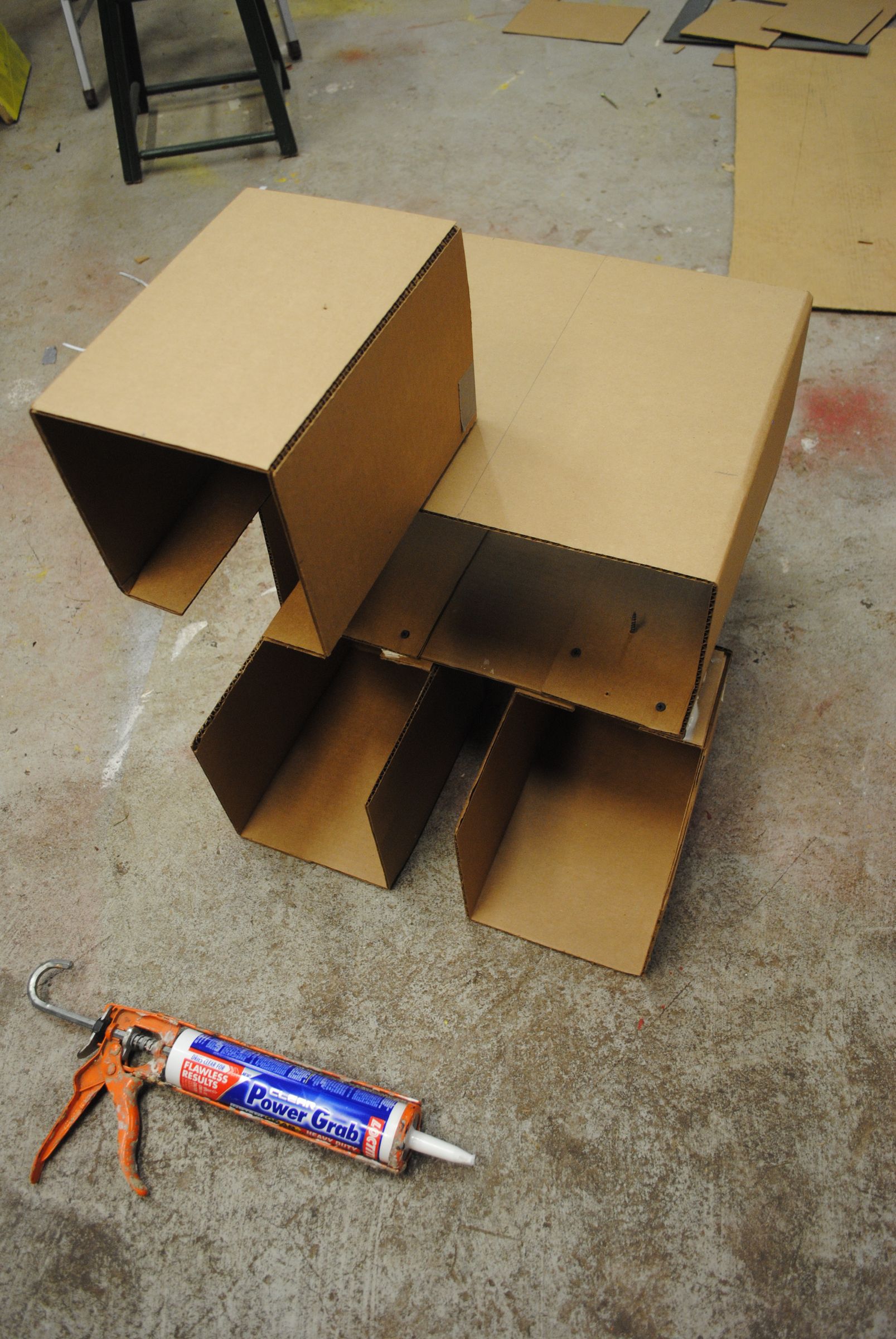 Telescoping Minecraft Creeper Costume : 7 Steps (with Pictures ...