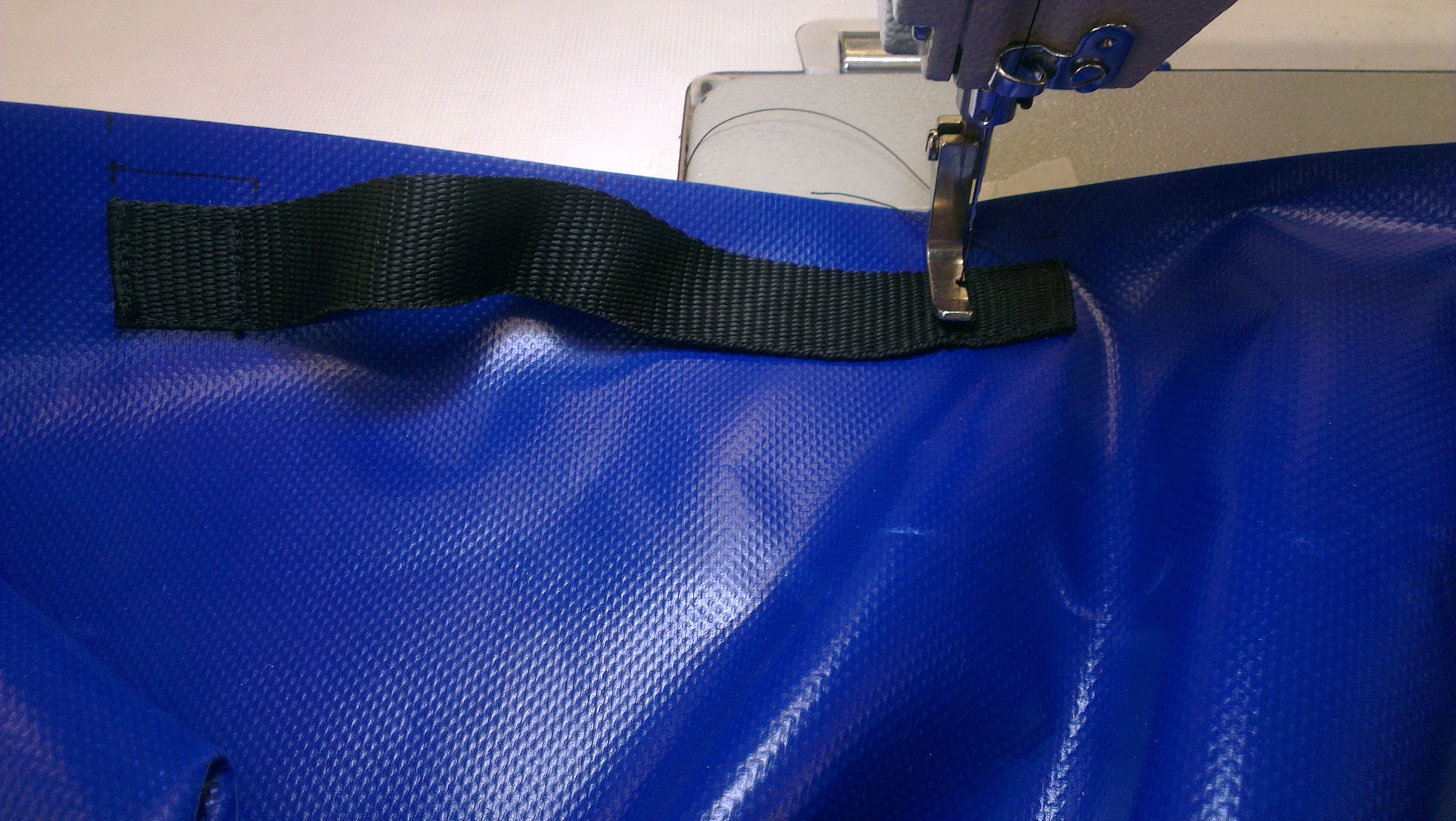 How to Make a Bespoke Bouldering Mat : 6 Steps (with Pictures ...