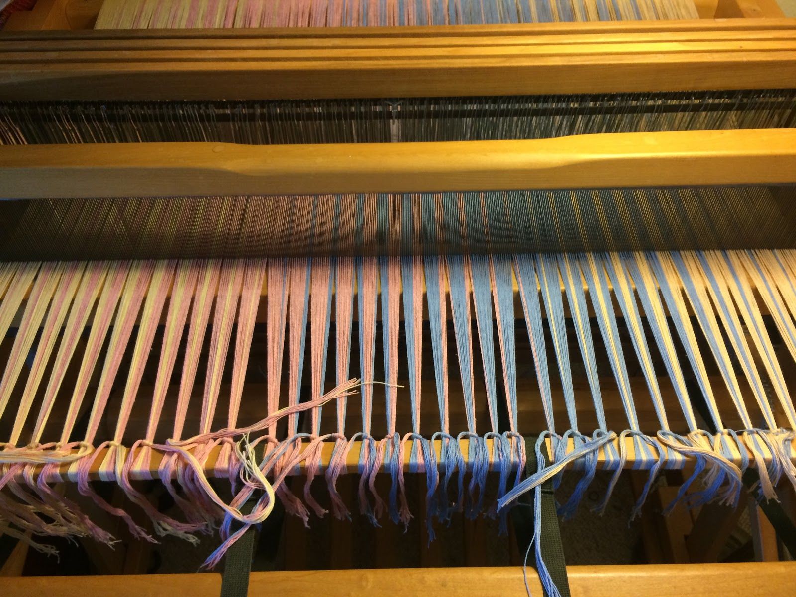 How to Weave a Baby Wrap : 9 Steps (with Pictures) - Instructables