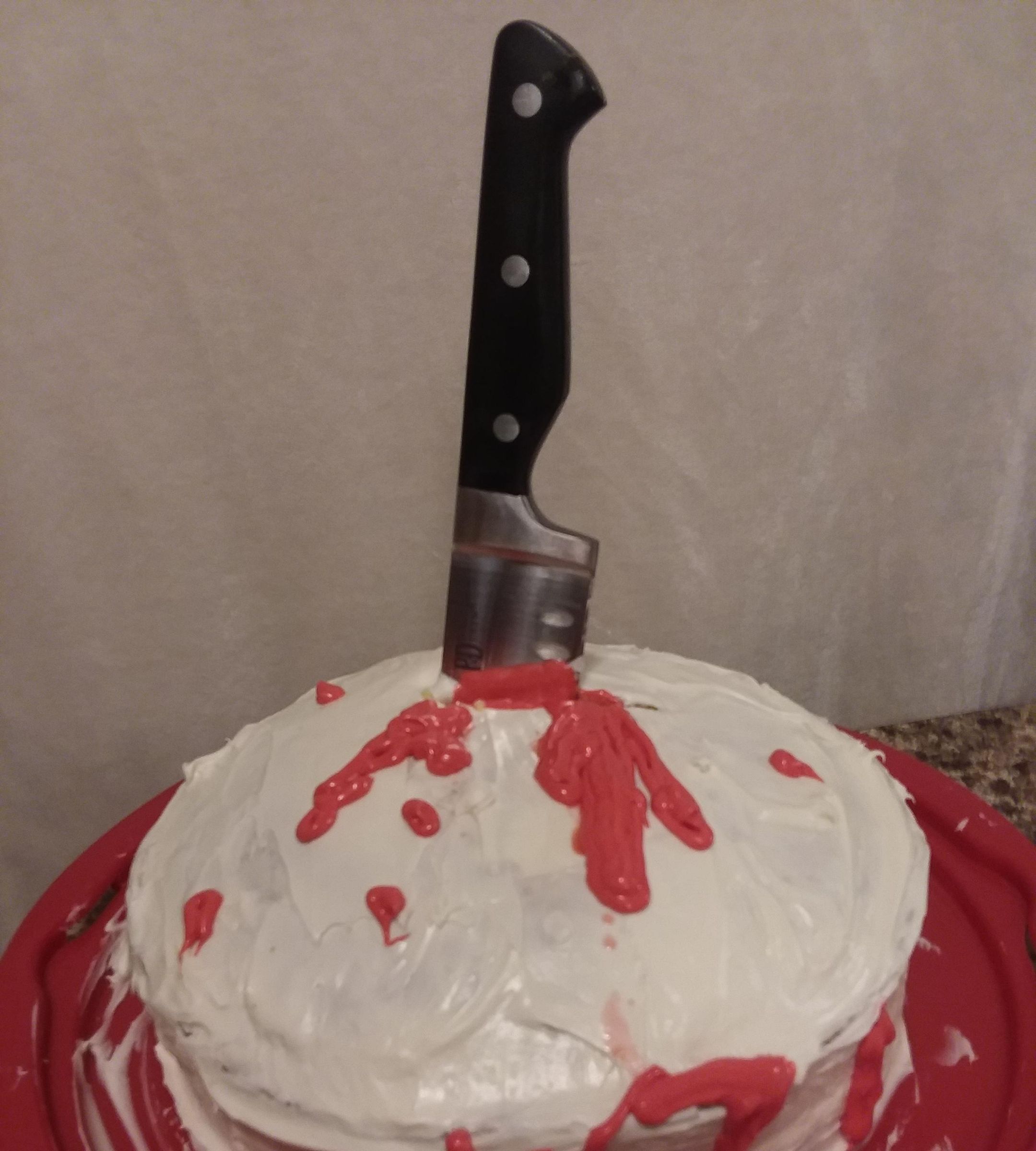 easy bloody knife cake DIY Project to Discover - FindingDIY