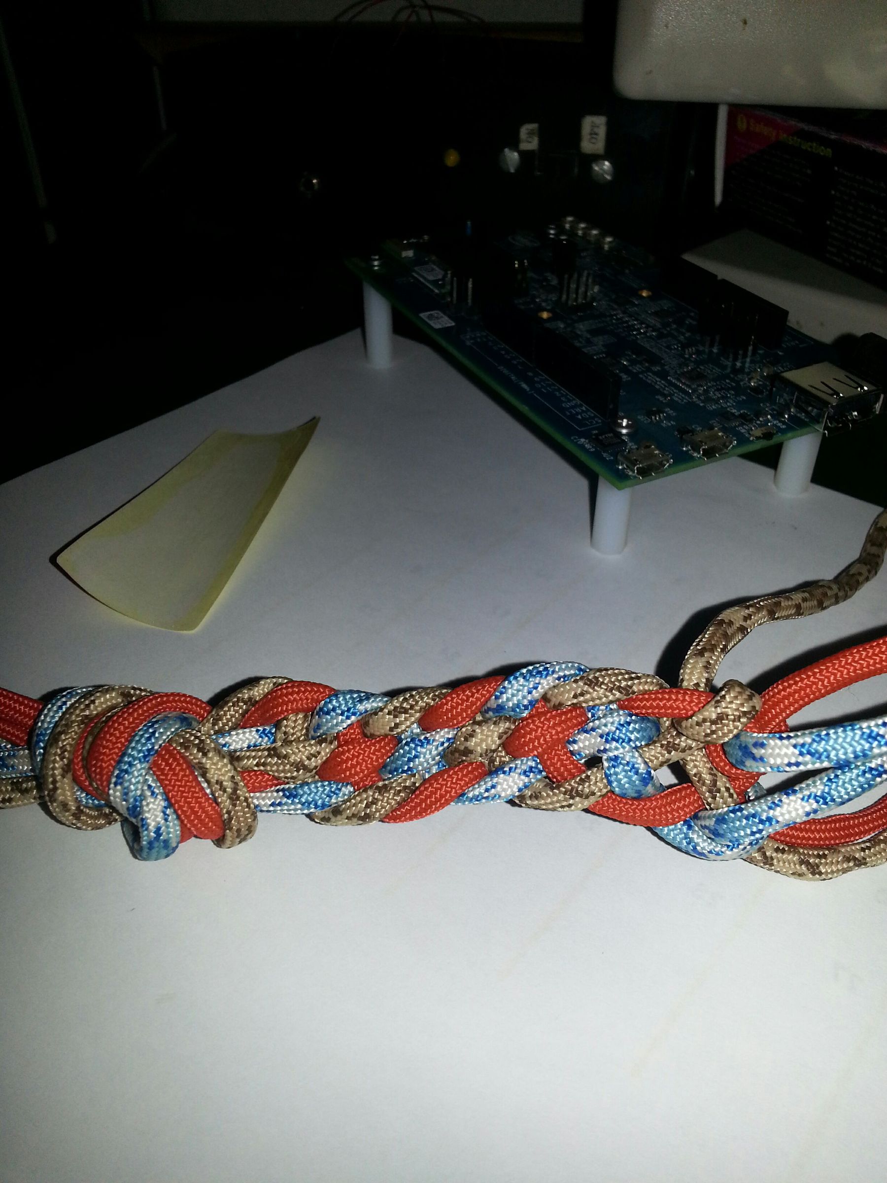 Six Strand Flat Braid : 3 Steps - Instructables