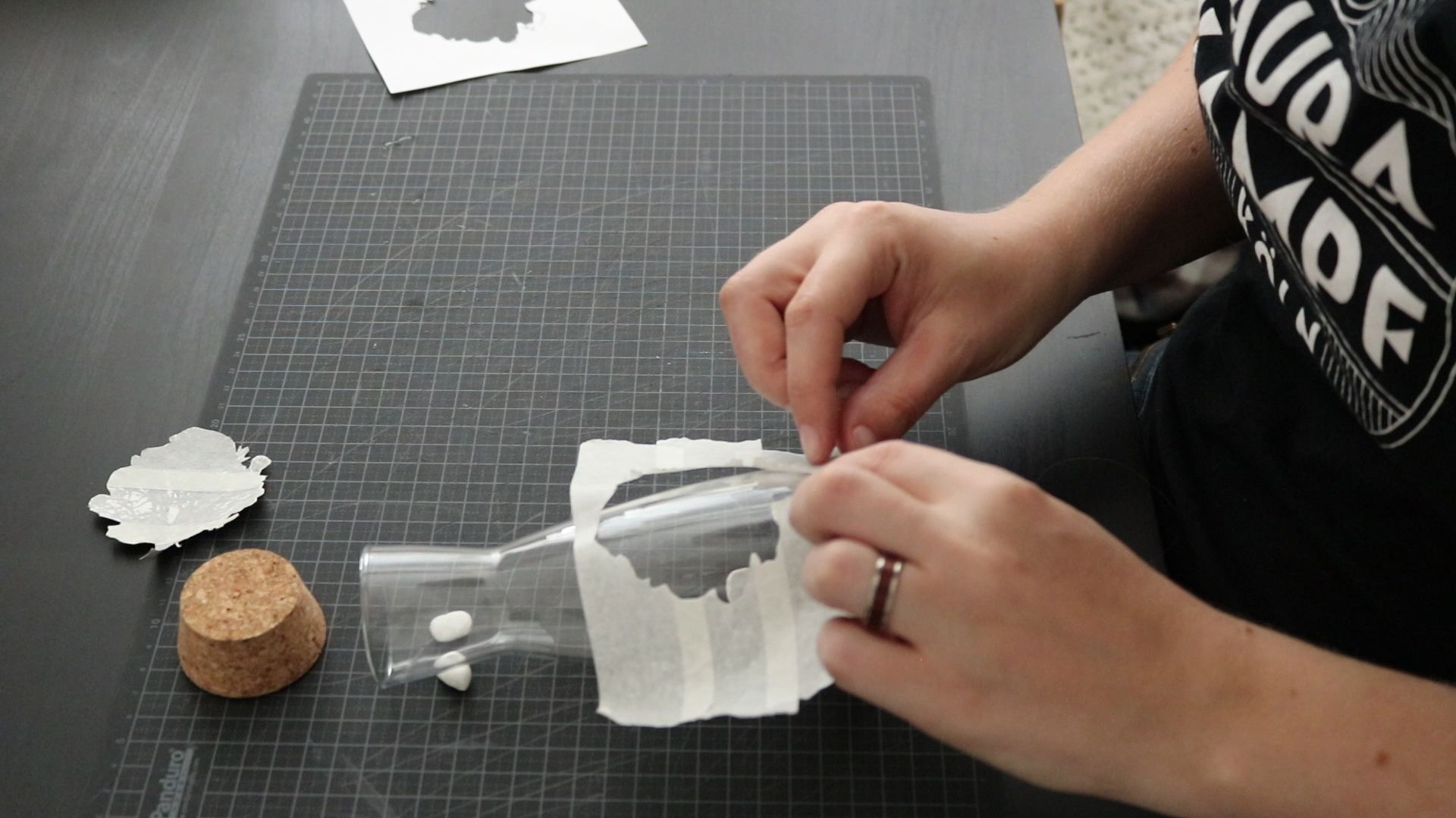 Engraving Glass With a Dremel : 4 Steps (with Pictures) - Instructables