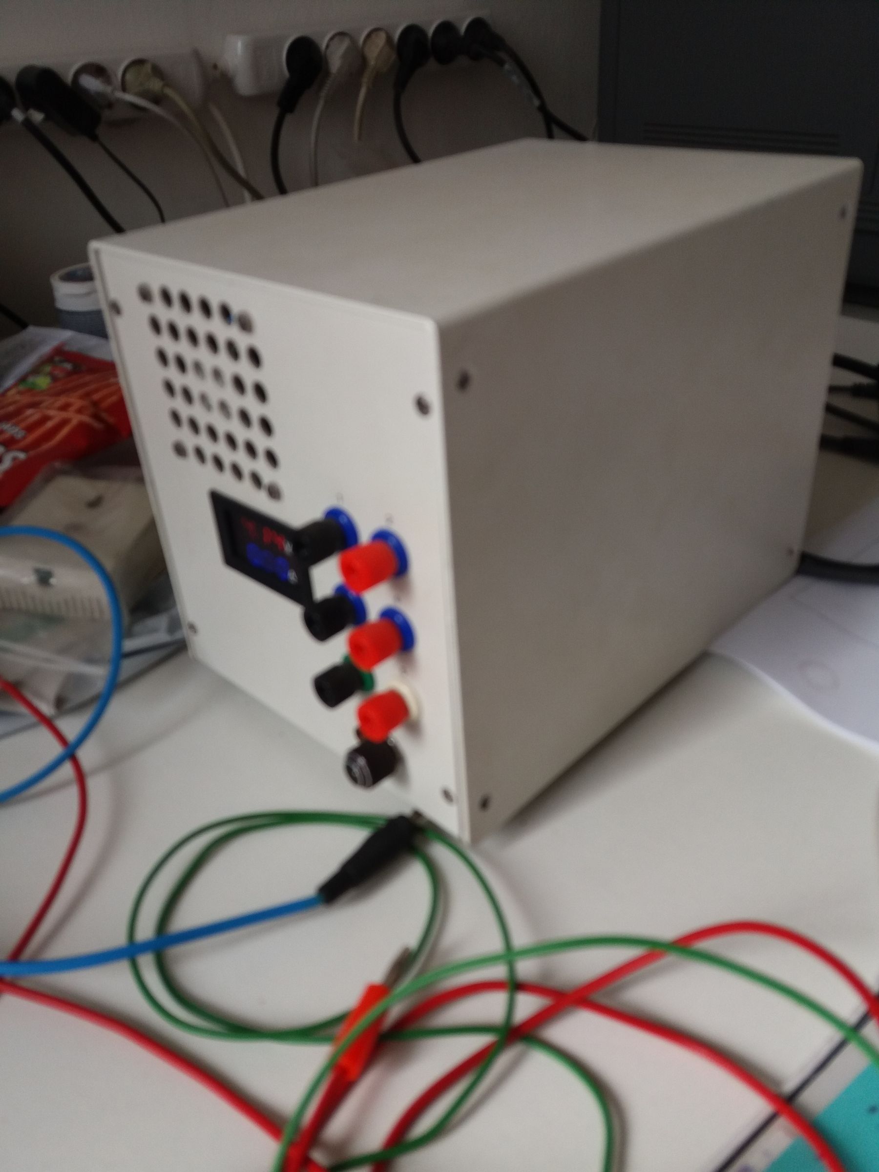 Convert a Computer Power Supply to a Variable Bench Top Lab Power ...