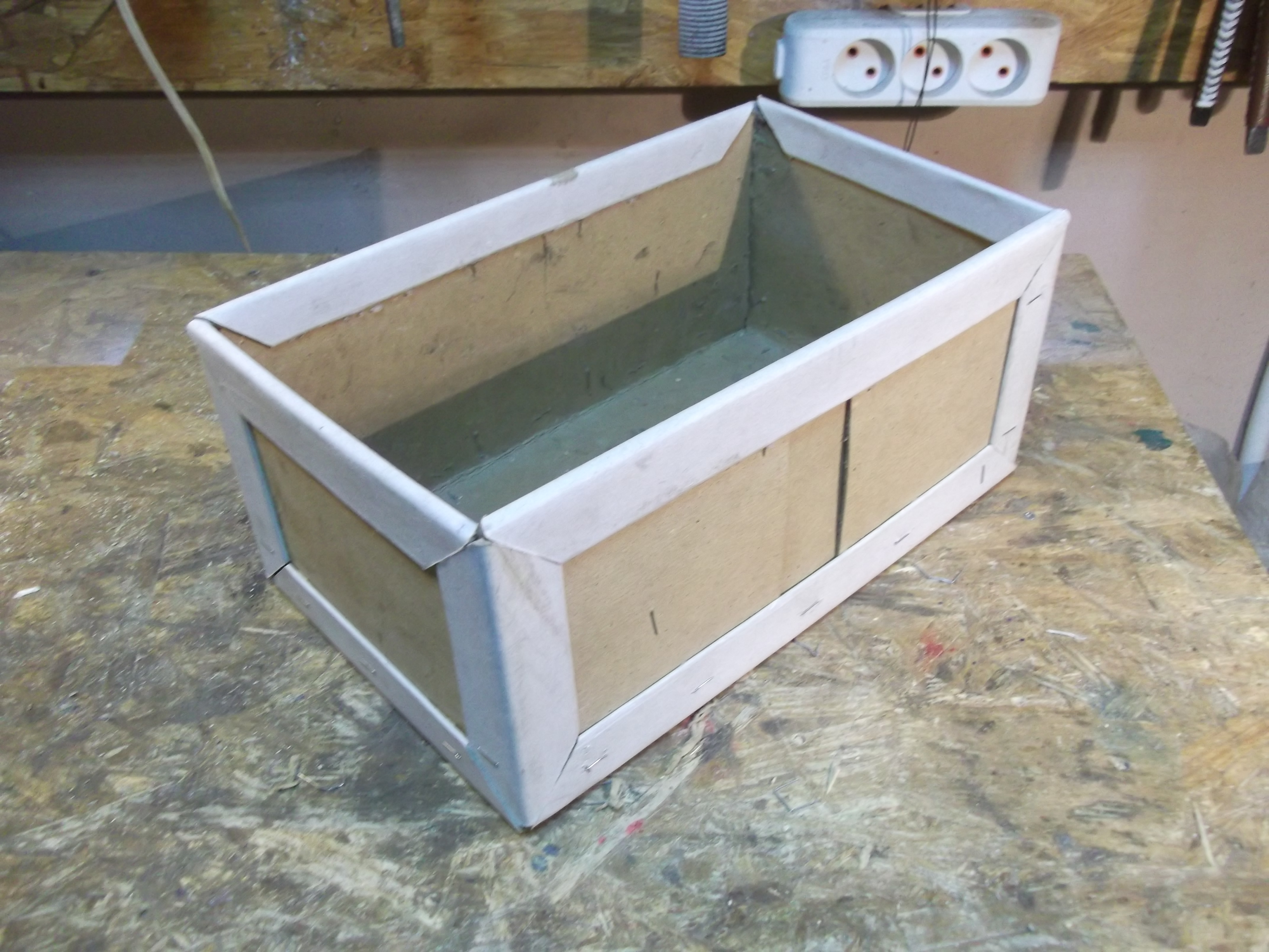 Fixing/Making/Reinforcing Boxes With Packaging Waste : 14 Steps (with ...