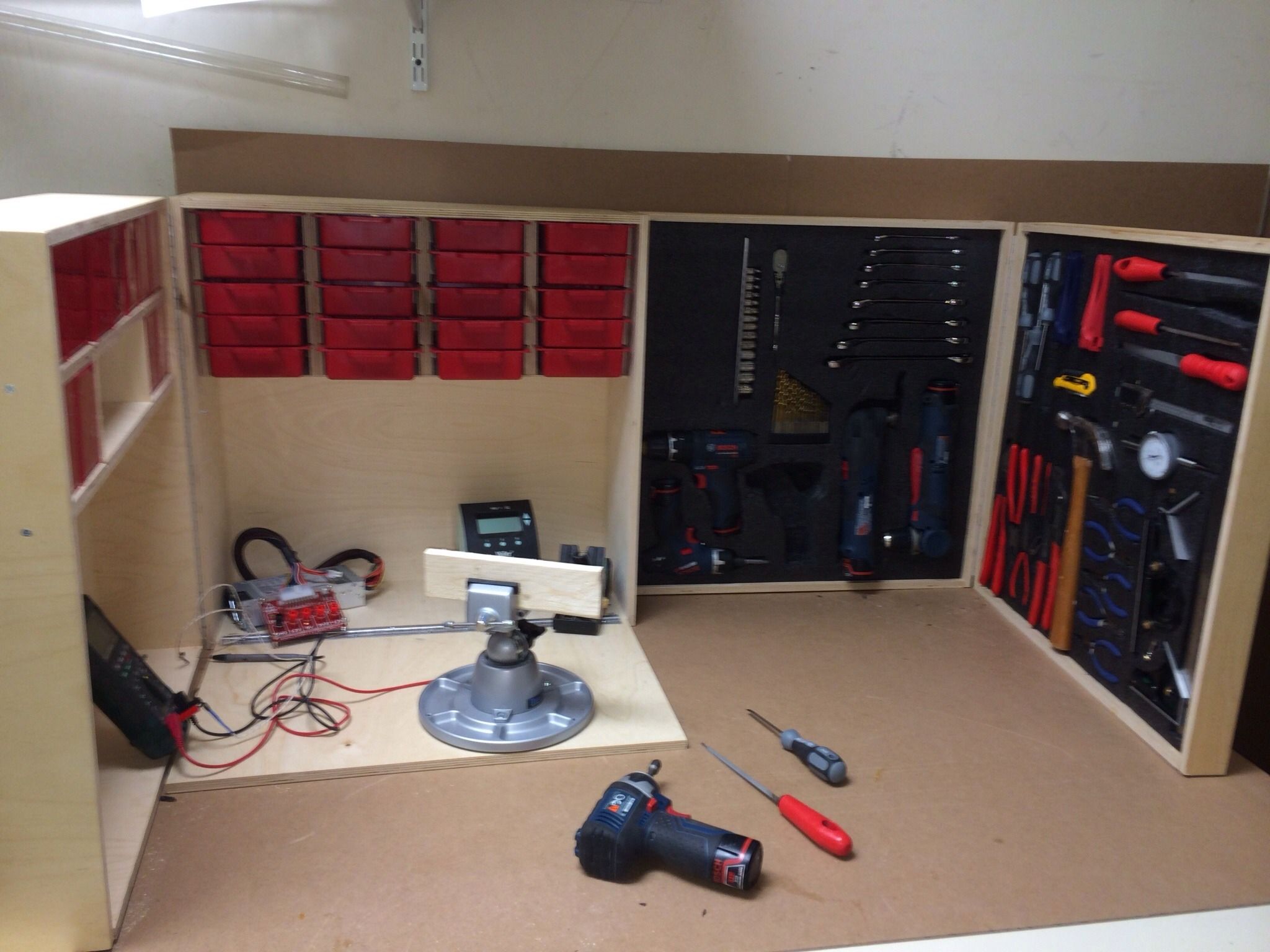 MakerCube: Modular Workbench for Small Spaces : 7 Steps (with Pictures ...
