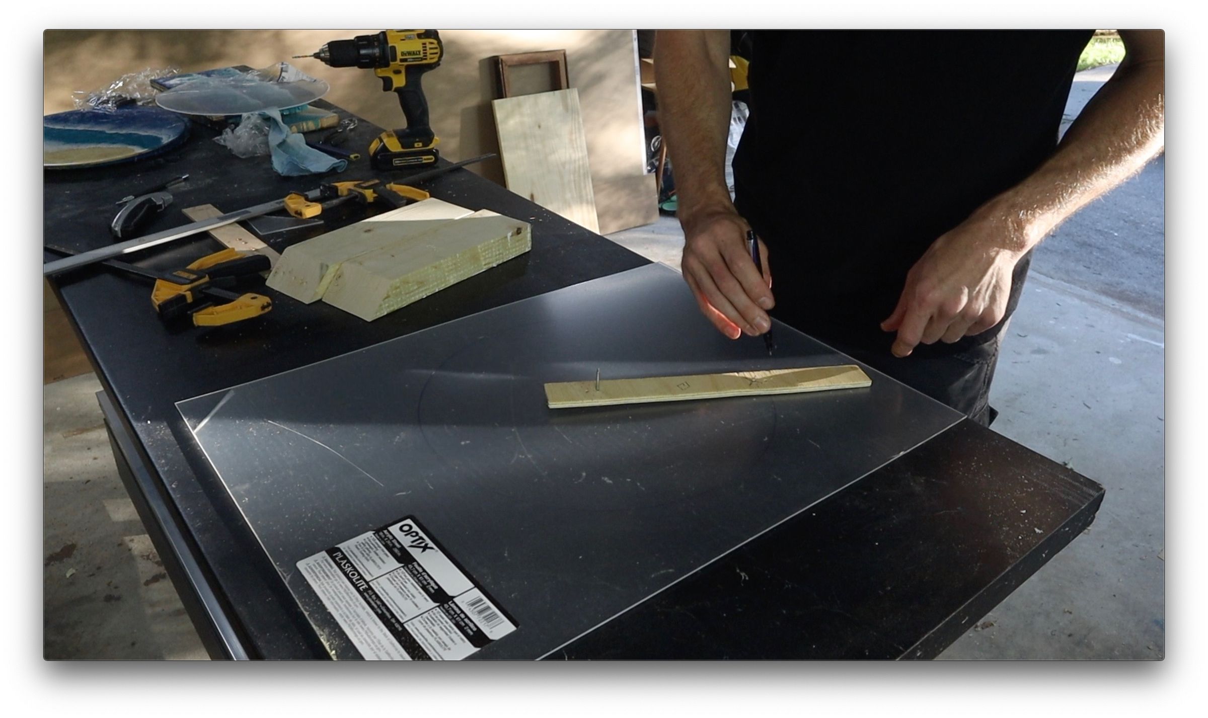 Origami Display Colosseum - Beach Scene Made From Scraps! : 6 Steps ...