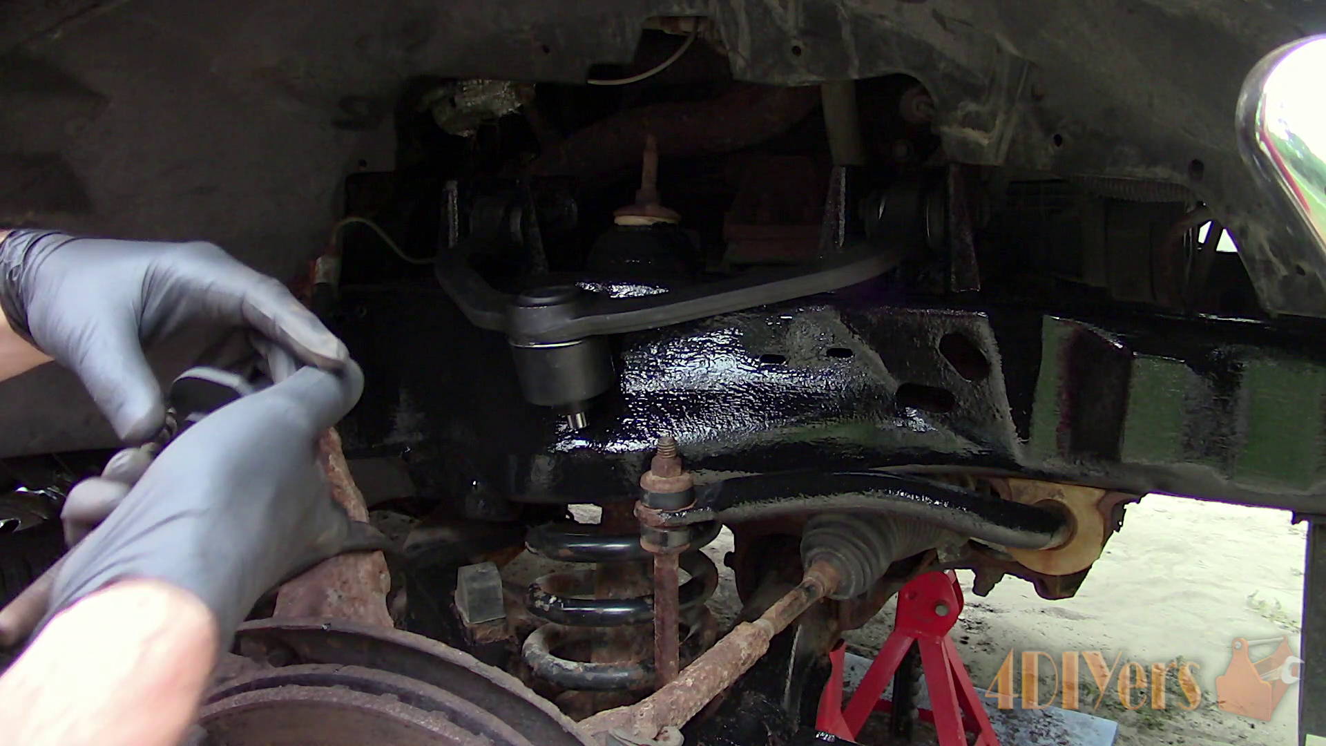 How to Clean Up a Rusty Frame on a Budget : 9 Steps - Instructables