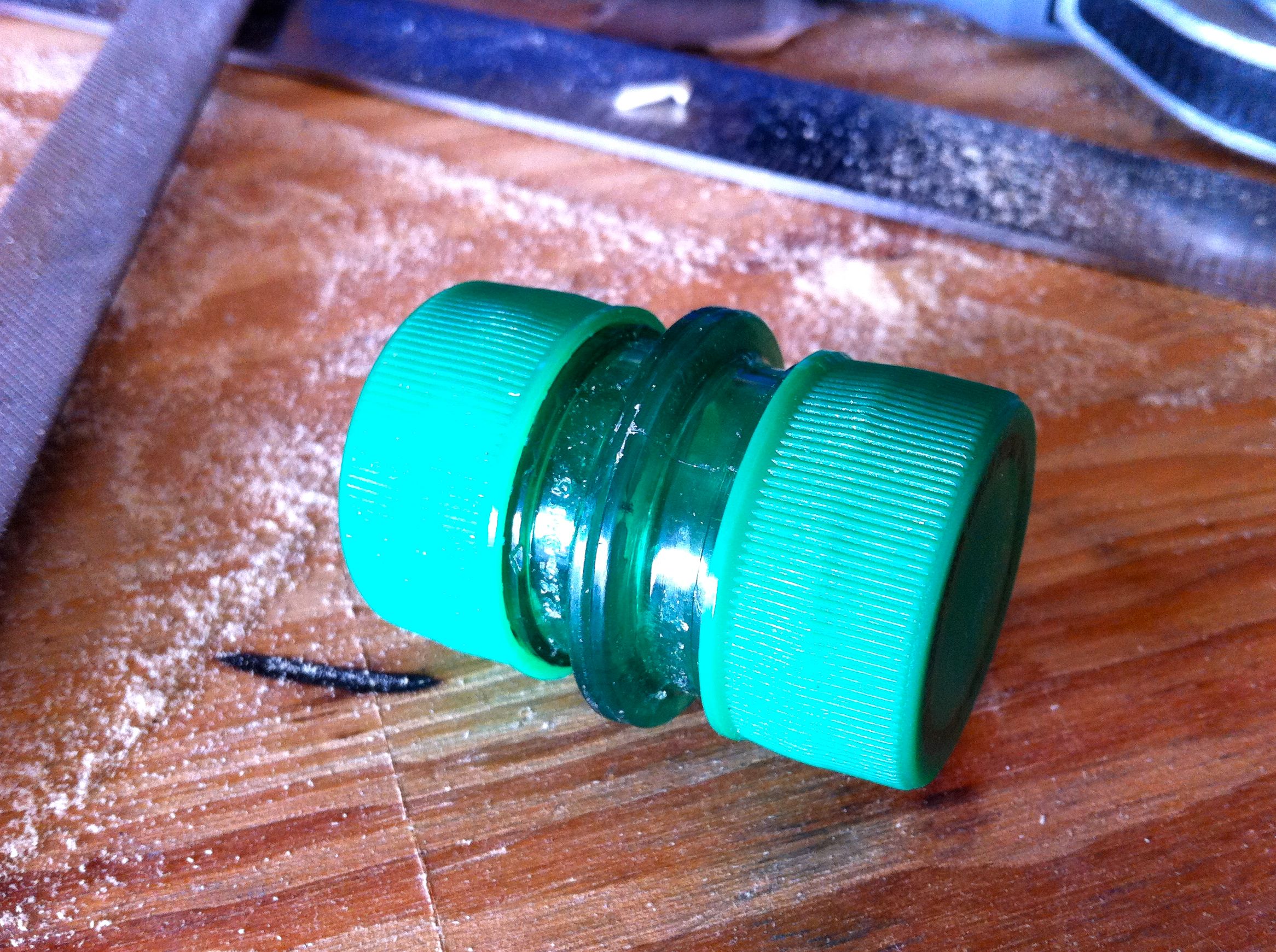 Plastic Soda Bottle Lid Capsule : 4 Steps (with Pictures) - Instructables