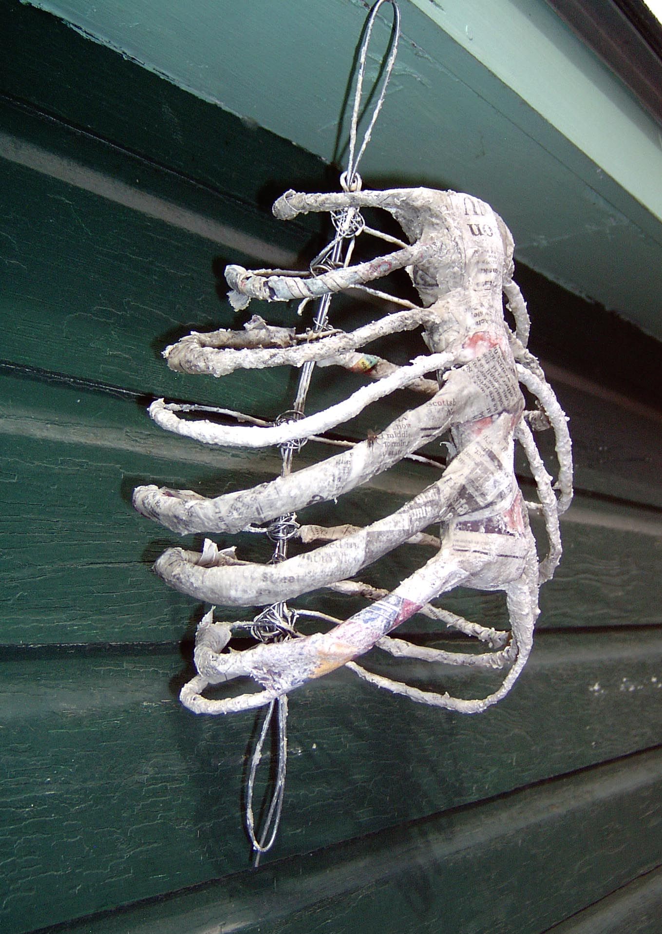 DIY Skeleton Made From Sticks, String, Foam and Mache' : 5 Steps (with ...