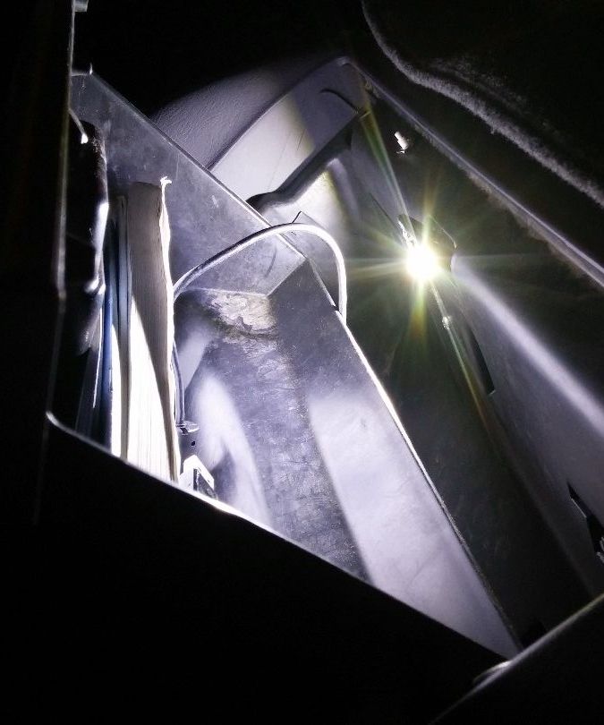 How I Added a Glove Box Light to My Truck : 4 Steps (with Pictures ...