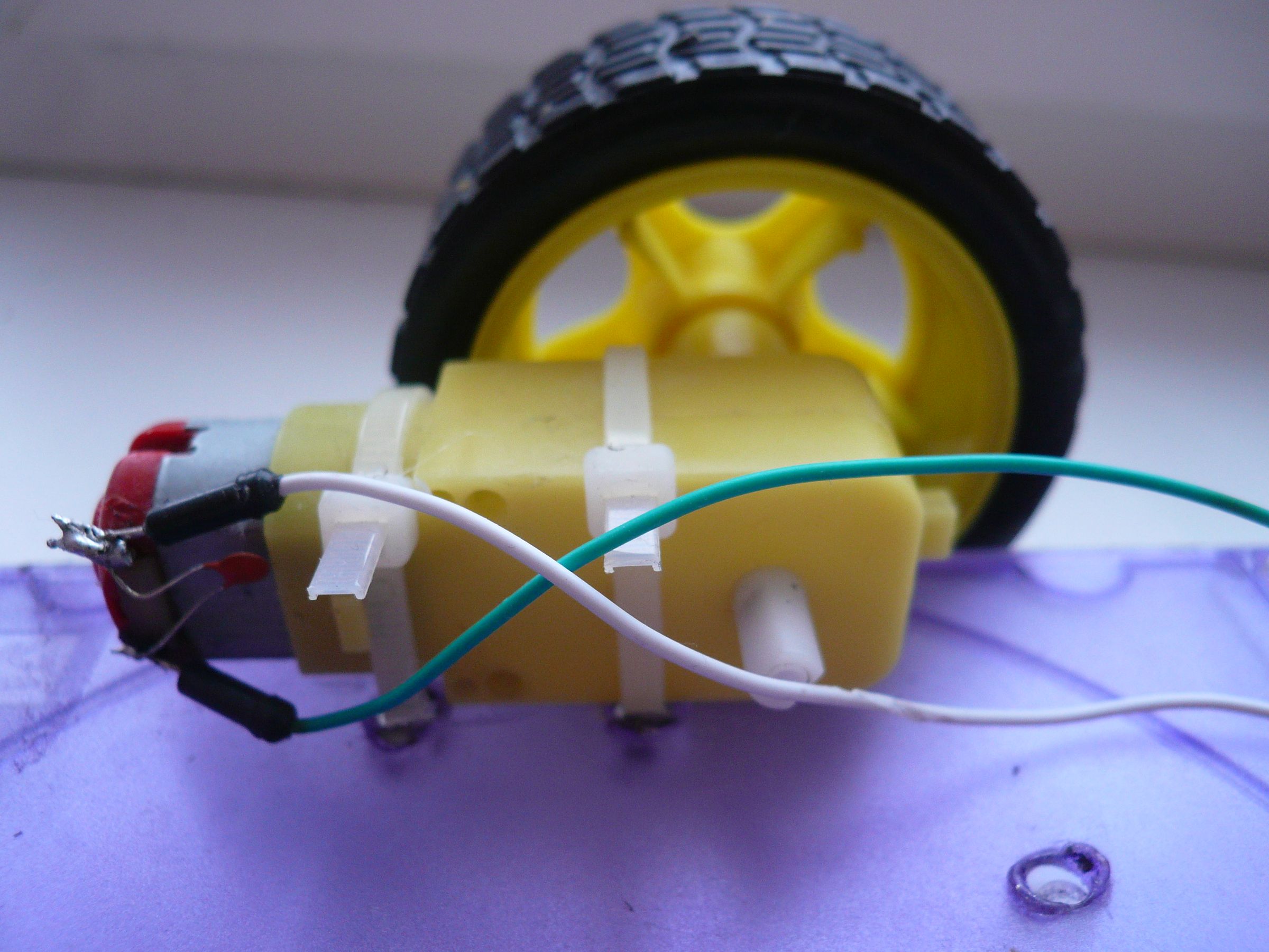 Arduino HC-SR04 Ultrasonic Rover : 5 Steps (with Pictures) - Instructables