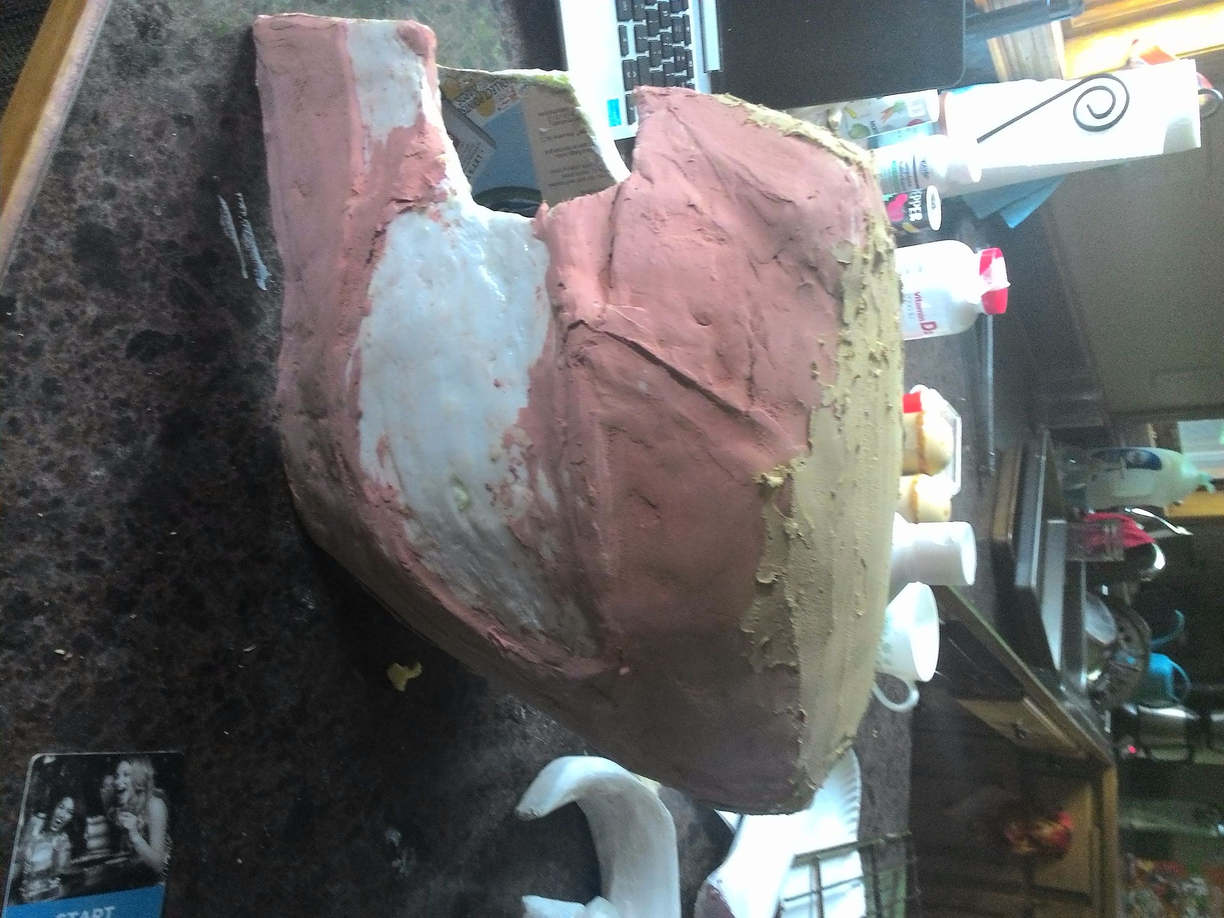 How to Make Loki's Helmet : 11 Steps (with Pictures) - Instructables