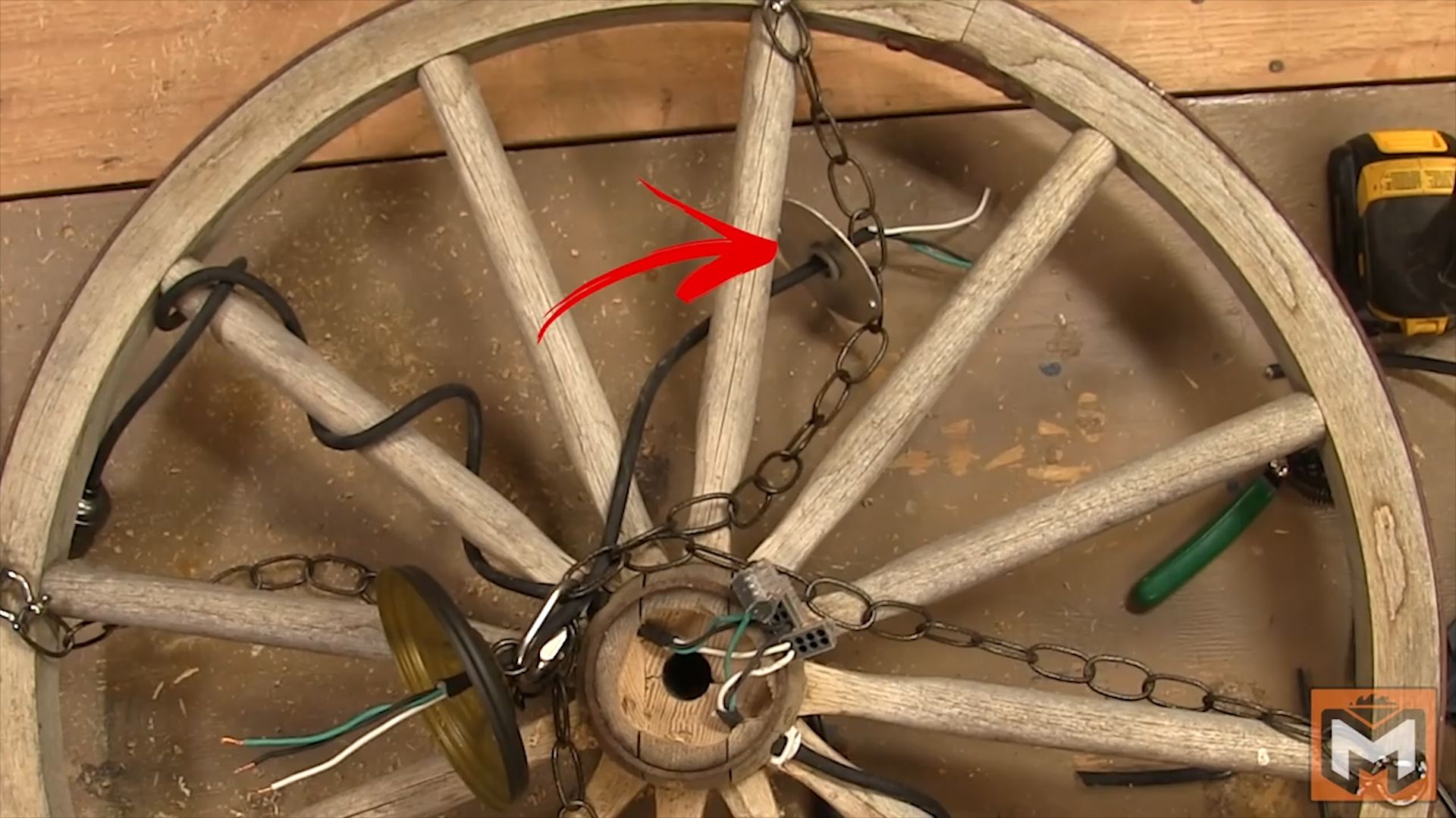 DIY Wagon Wheel Chandelier : 5 Steps (with Pictures) - Instructables