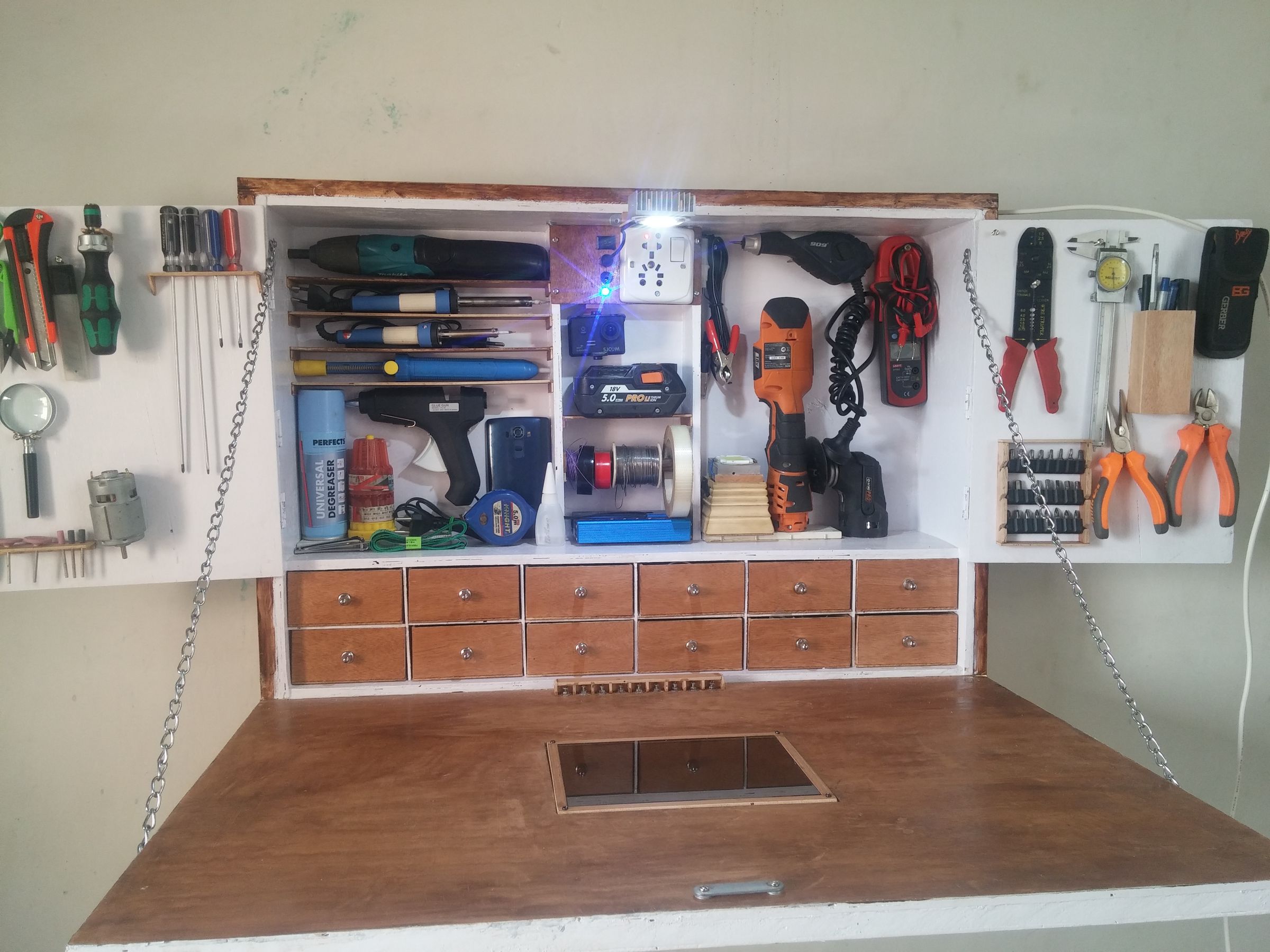 DIY PORTABLE WORK STATION : 13 Steps (with Pictures) - Instructables