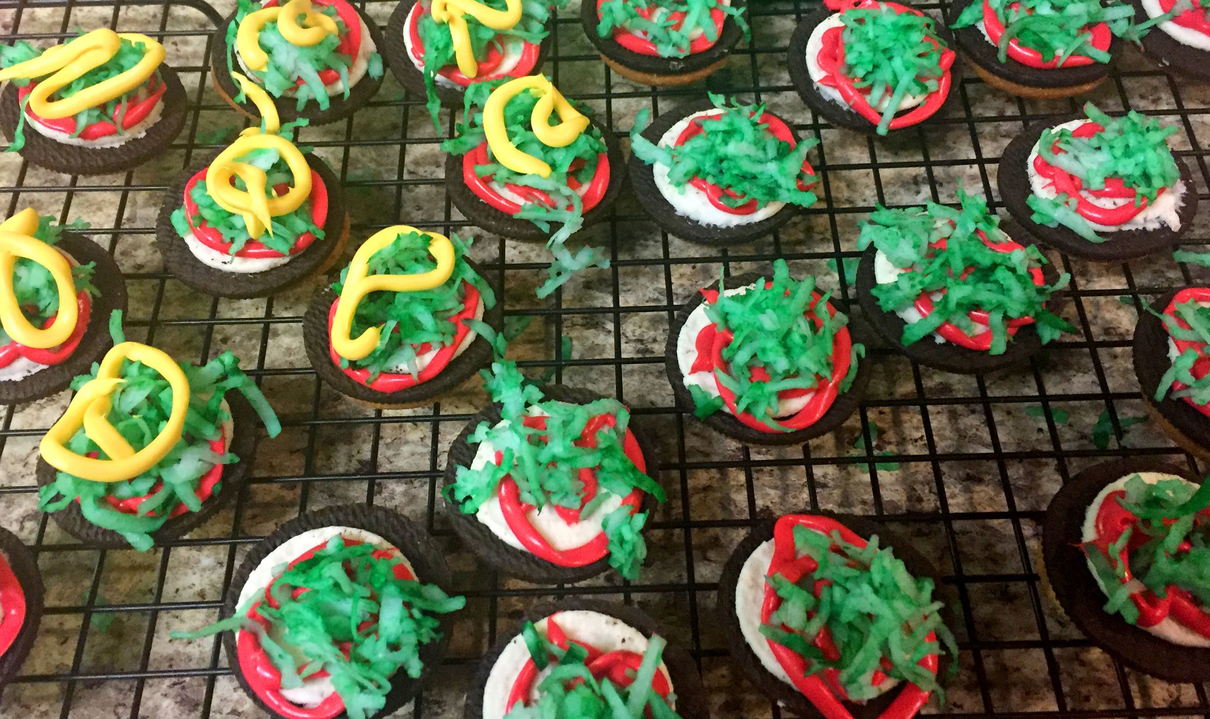 Mini Hamburger Cookies : 18 Steps (with Pictures) - Instructables