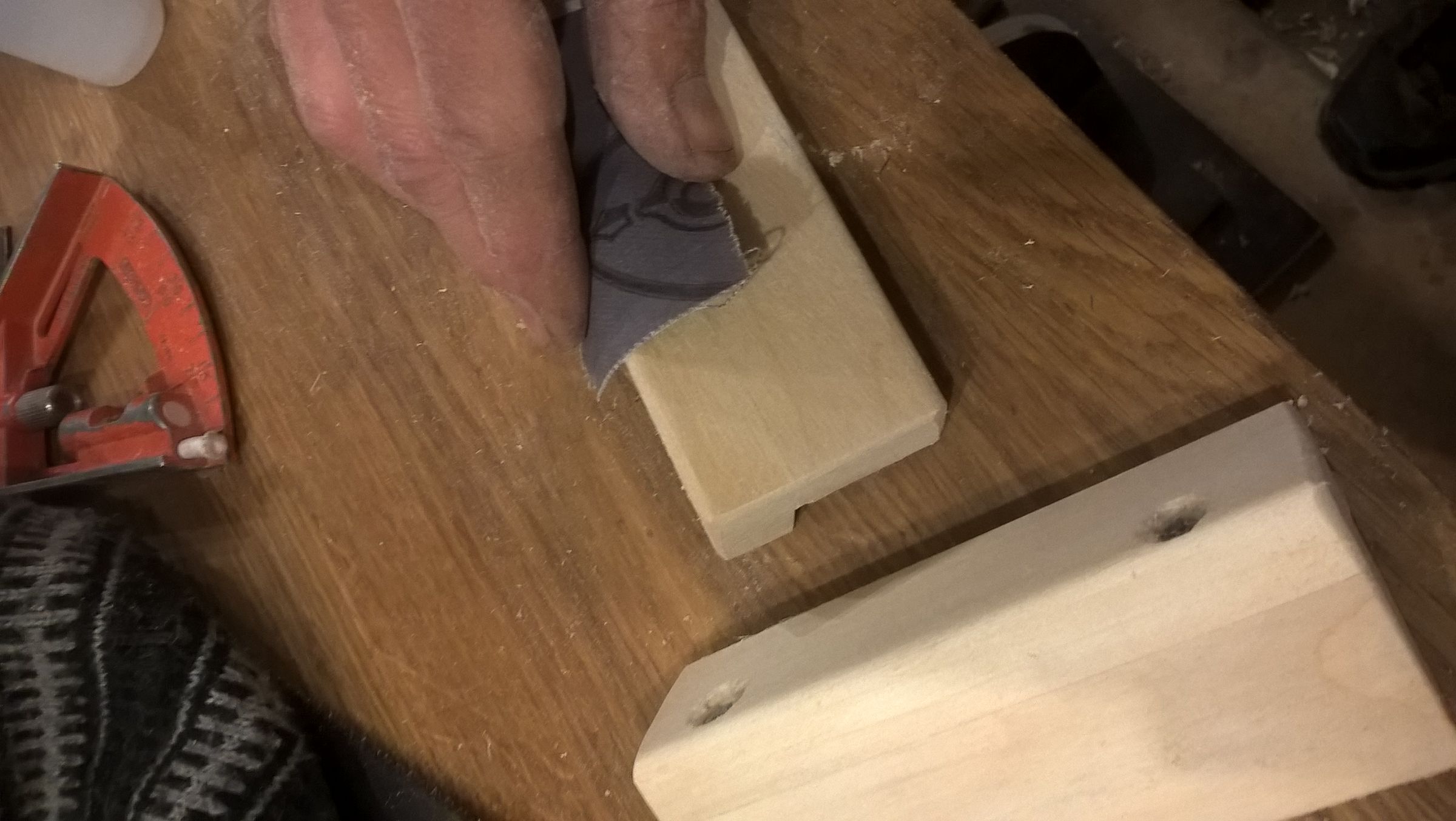 Wooden Jaws for a Metal Vice or Vise Held by Magnets : 7 Steps (with ...
